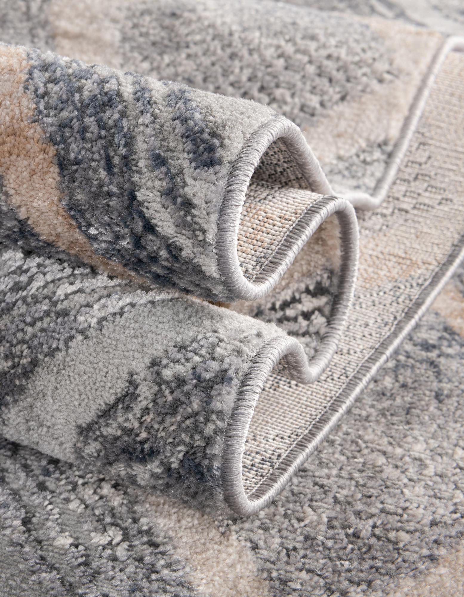 Gray Cream 7' 10 x 7' 10 Caspian Round Rug | Rugs.com