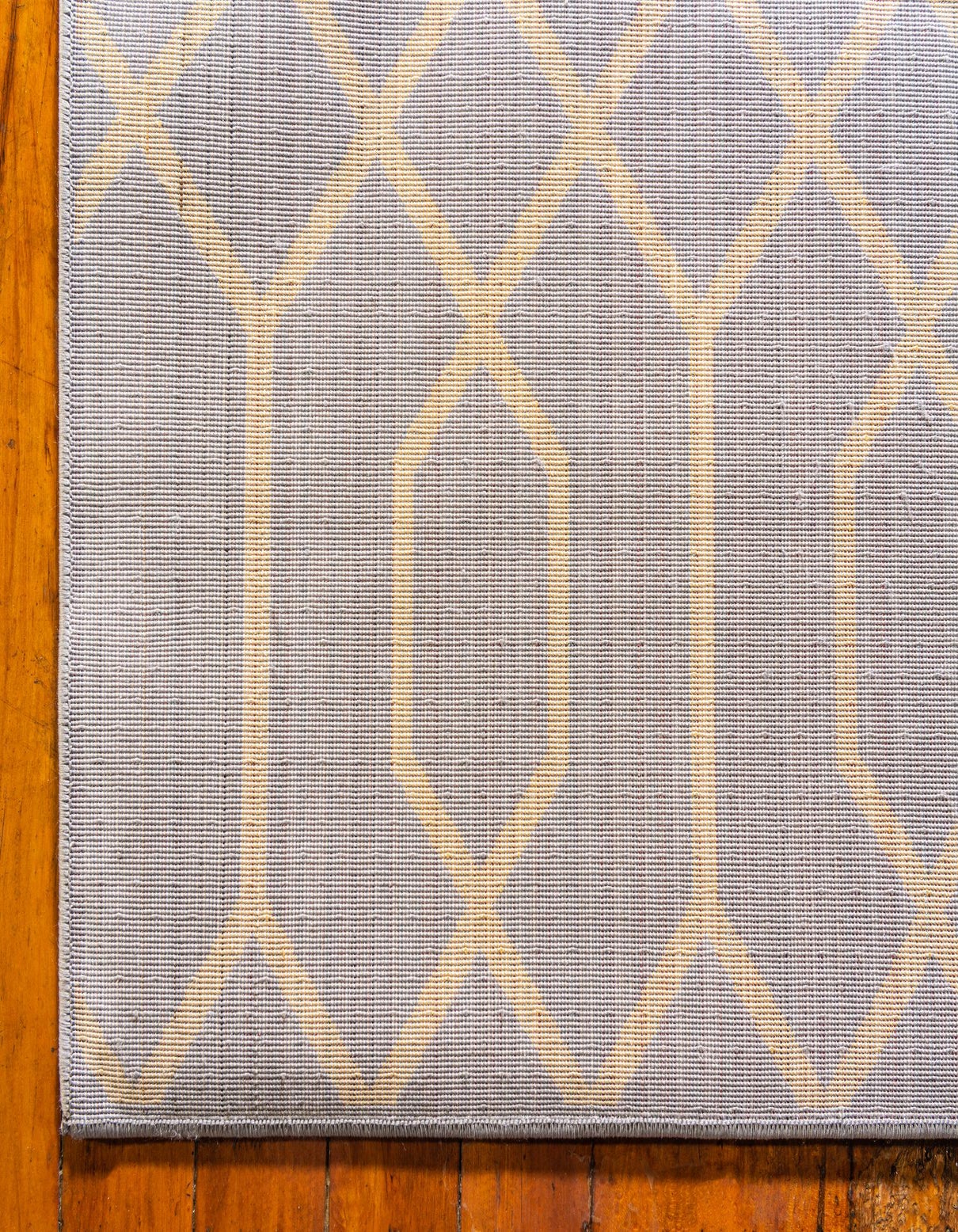 Gray Gold 2' x 3' Marilyn Monroe™ Glam Trellis Rug | Rugs.com