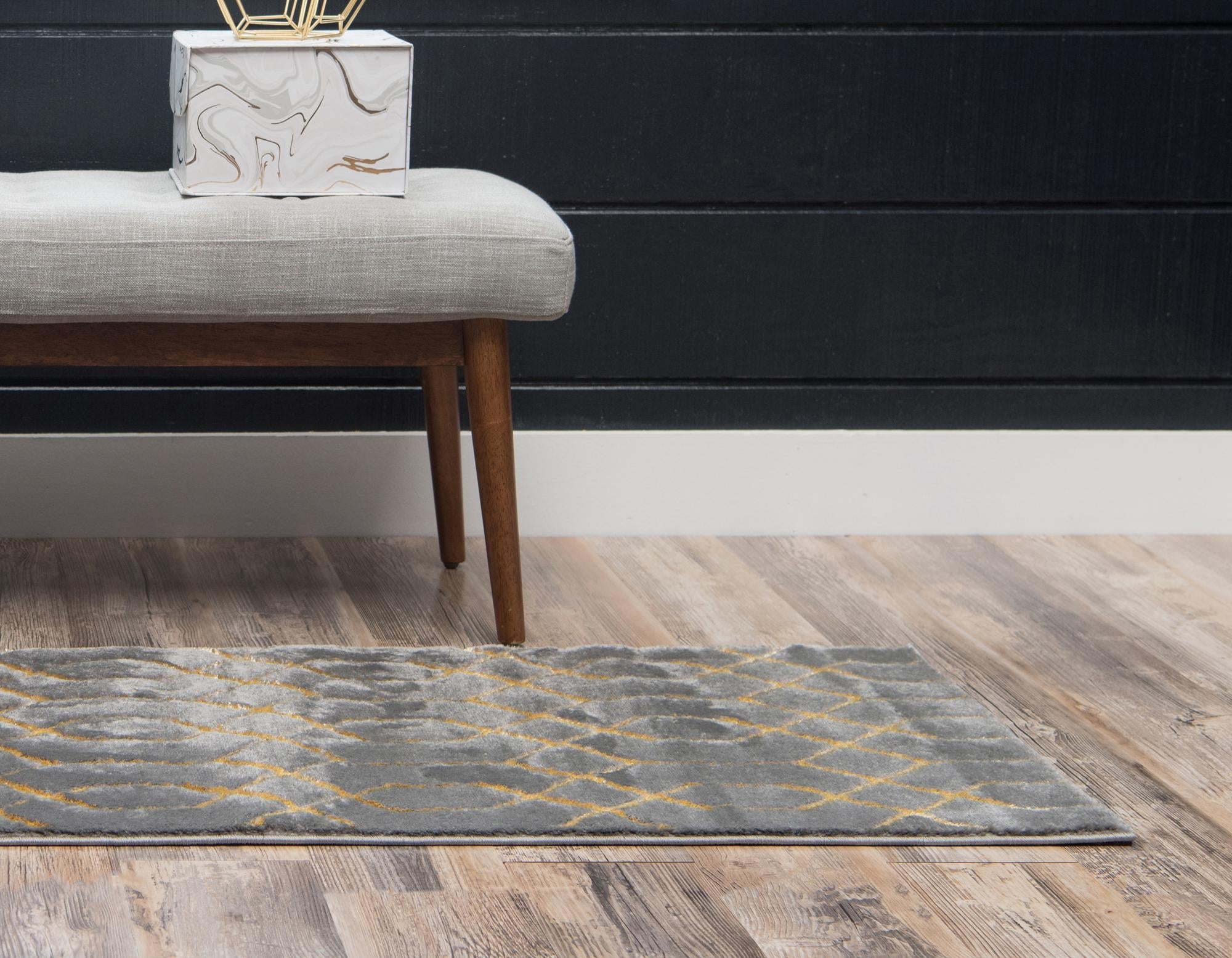 Gray Gold 2' x 6' Marilyn Monroe™ Glam Trellis Runner Rug | Rugs.com