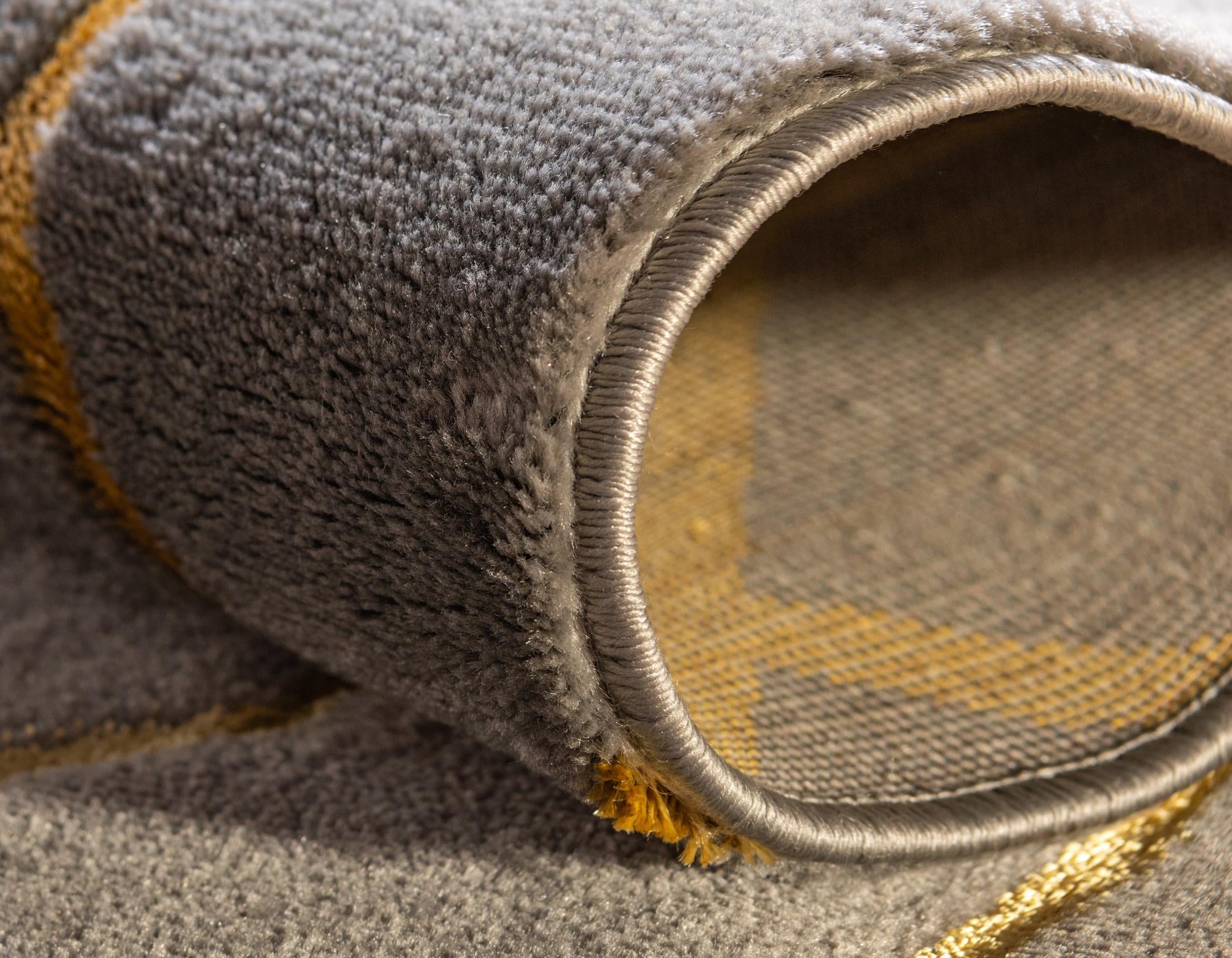 Gray Gold 2' x 6' Marilyn Monroe™ Glam Trellis Runner Rug | Rugs.com