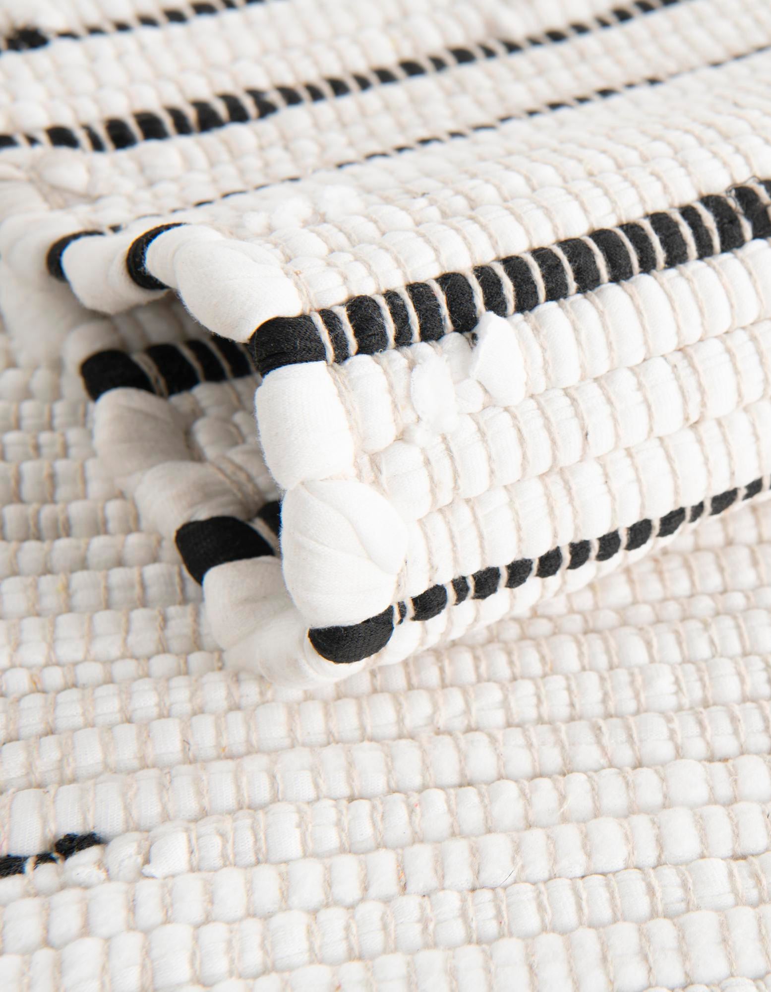 Gray Manor 2' x 3' 6 Jill Zarin English Manor Rug | Rugs.com