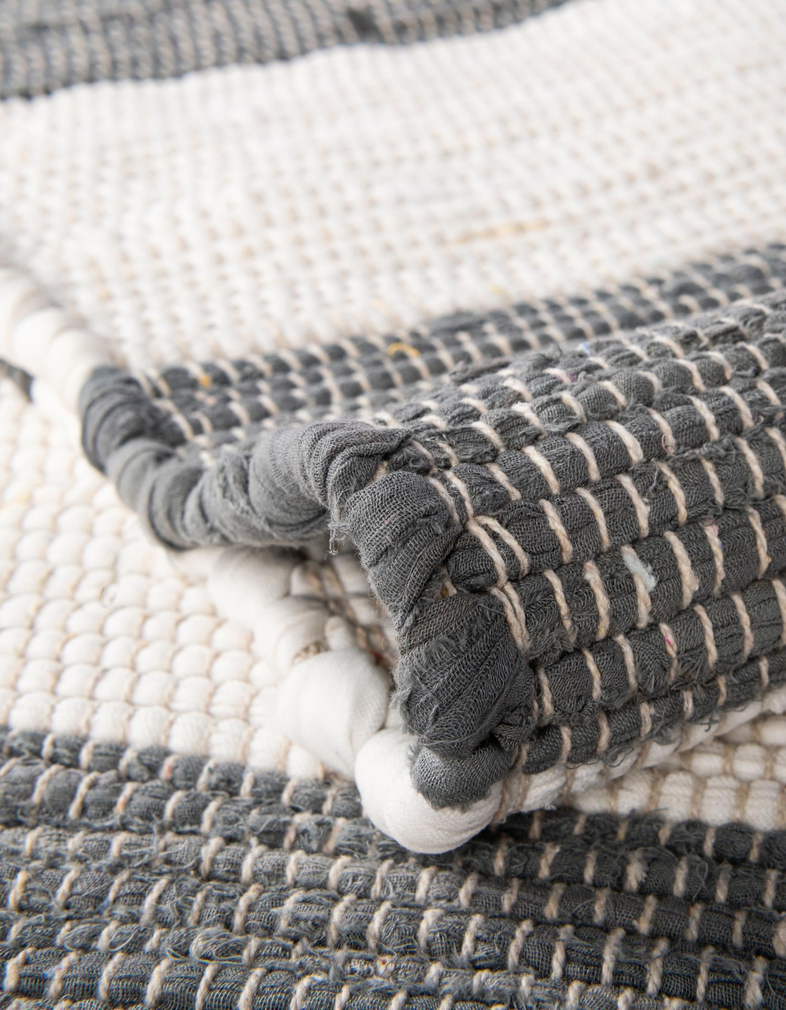 Gray 2' x 3' 1 Hand Woven Chindi Rag Rug | Rugs.com