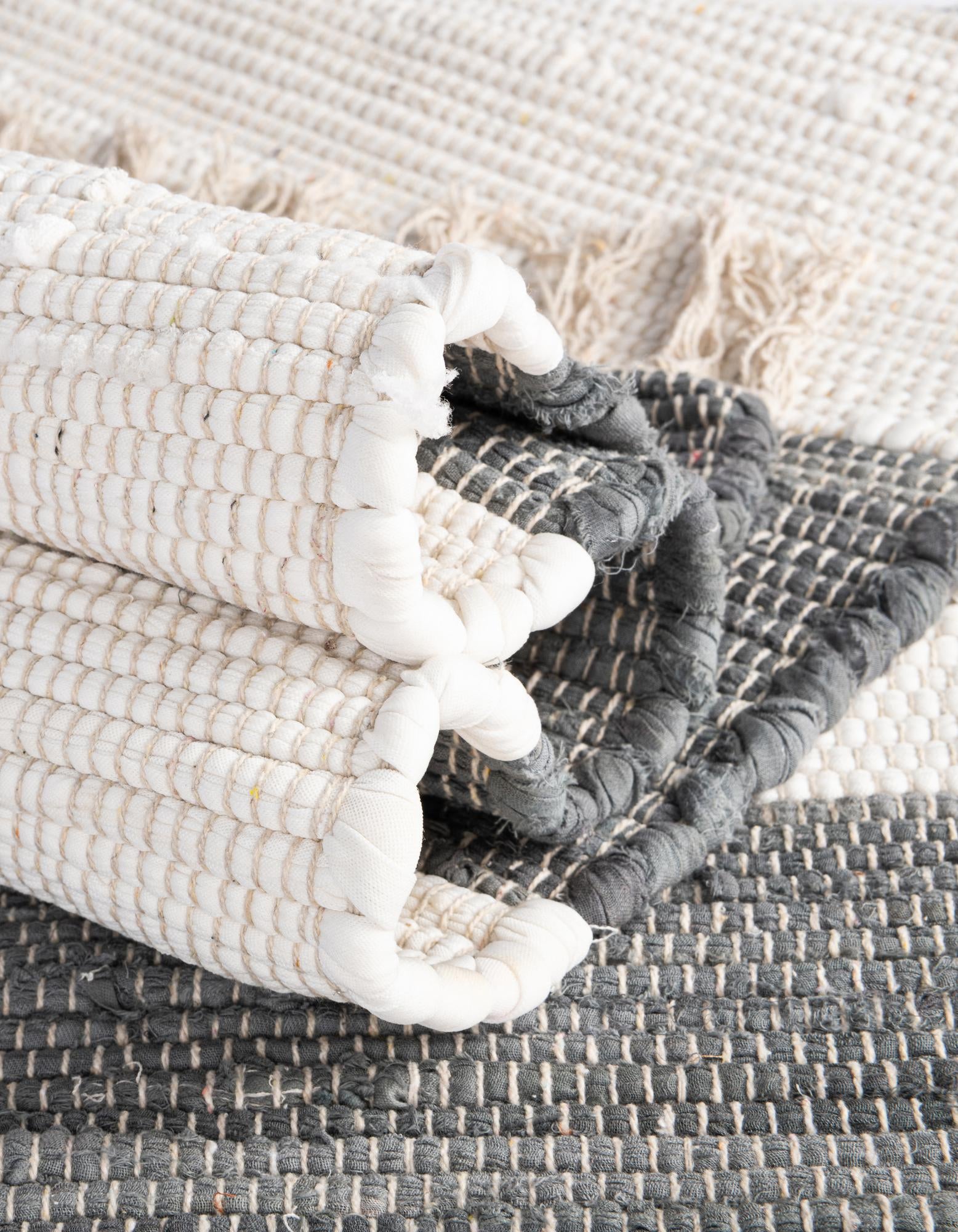 Gray 2' x 3' 1 Hand Woven Chindi Rag Rug | Rugs.com