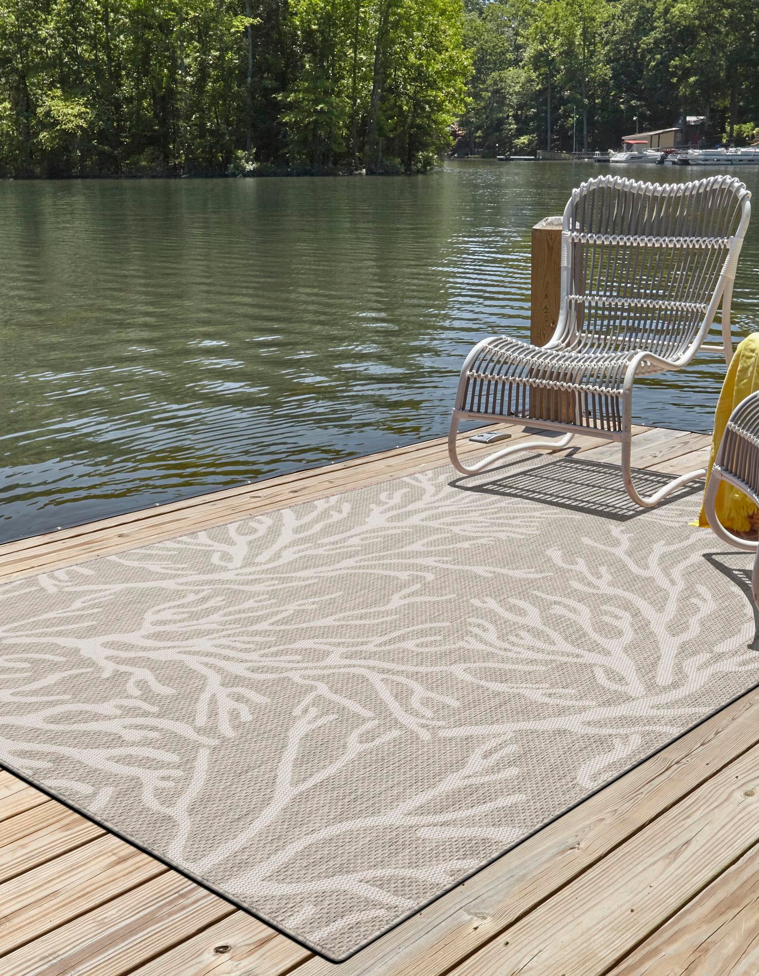 Gray 10' x 14' Coastal Indoor / Outdoor Rug | Rugs.com