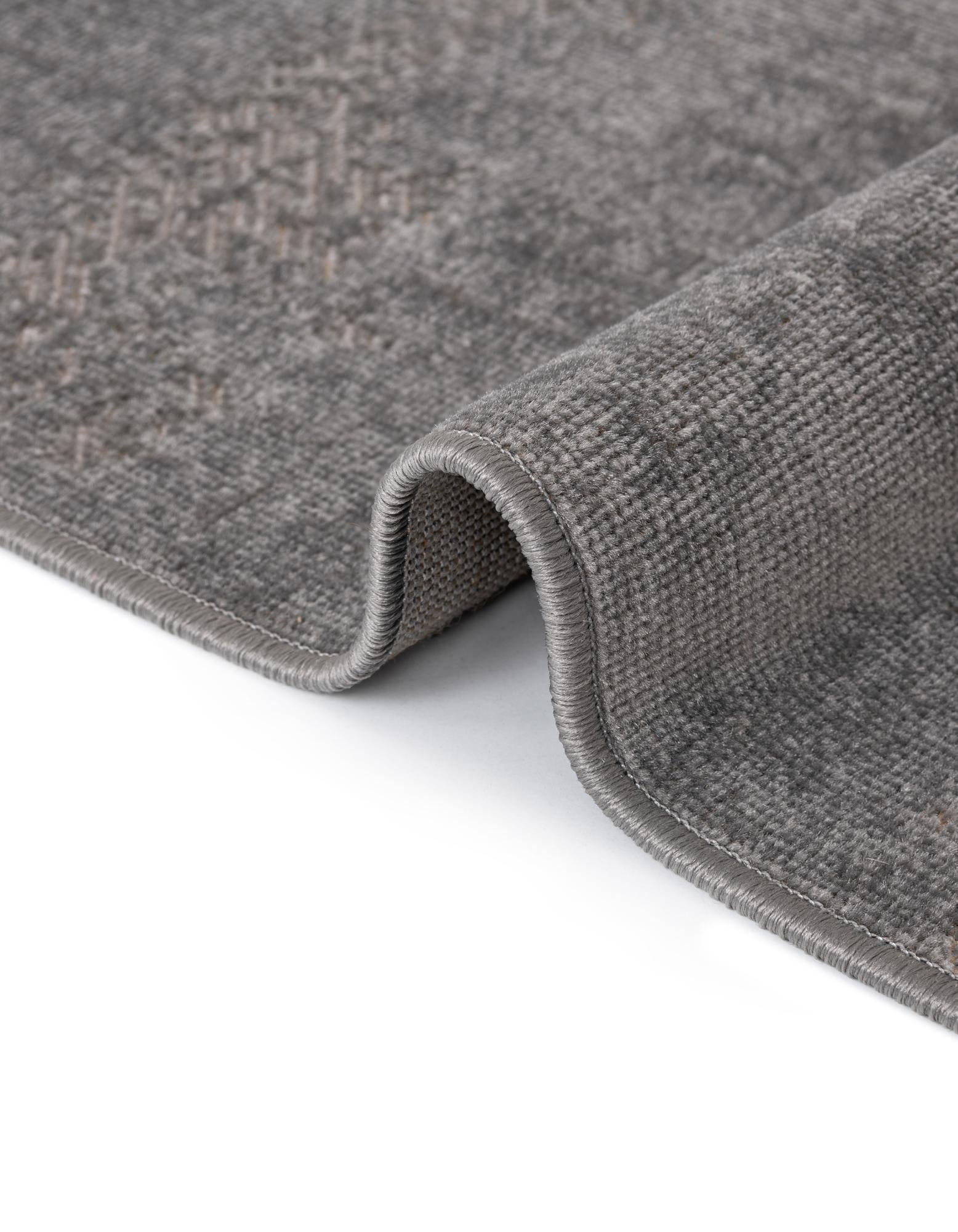 Gray 5' 3 x 8' Valencia Rug | Rugs.com