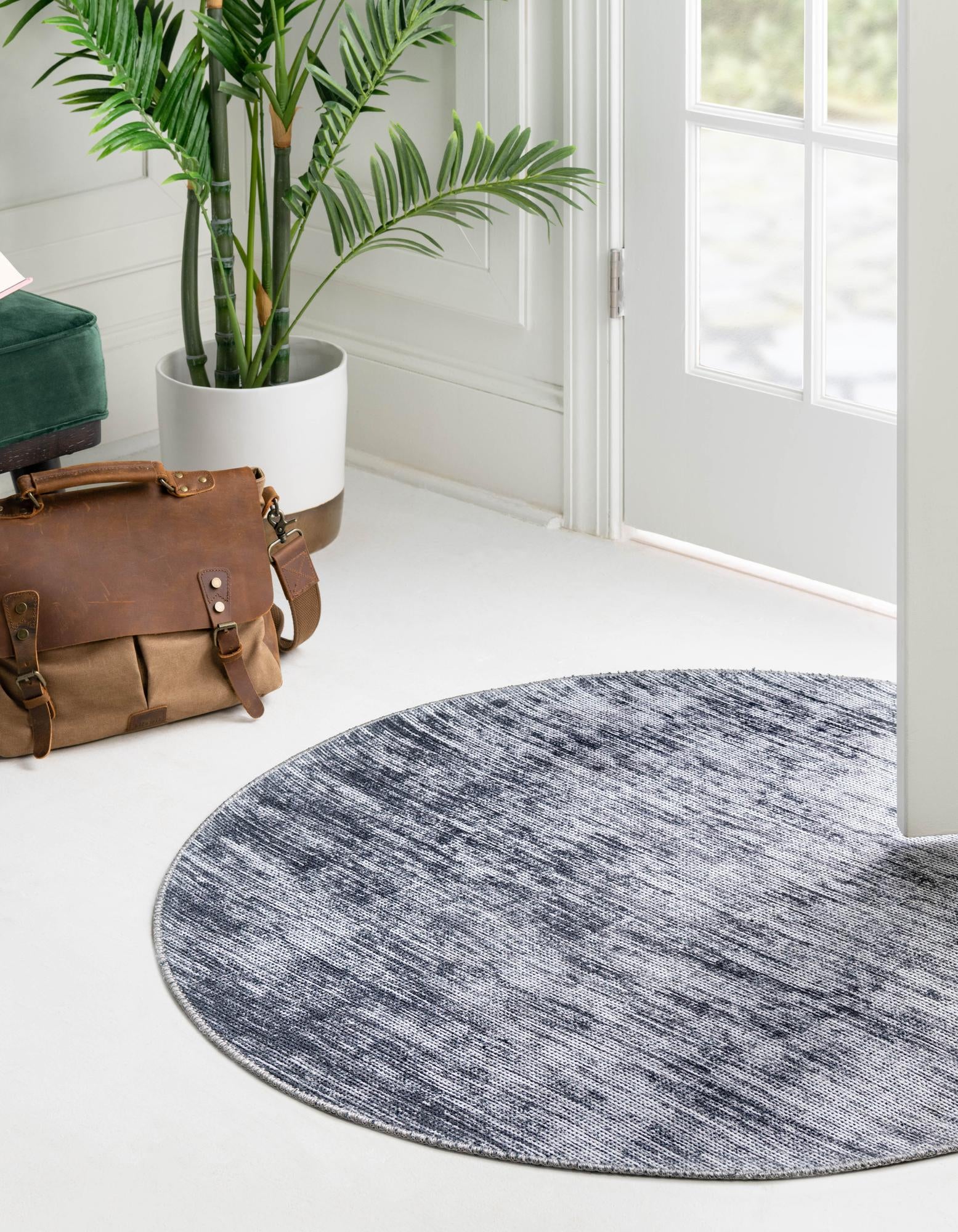 Gray 7' 10 x 7' 10 Asha Round Rug | Rugs.com