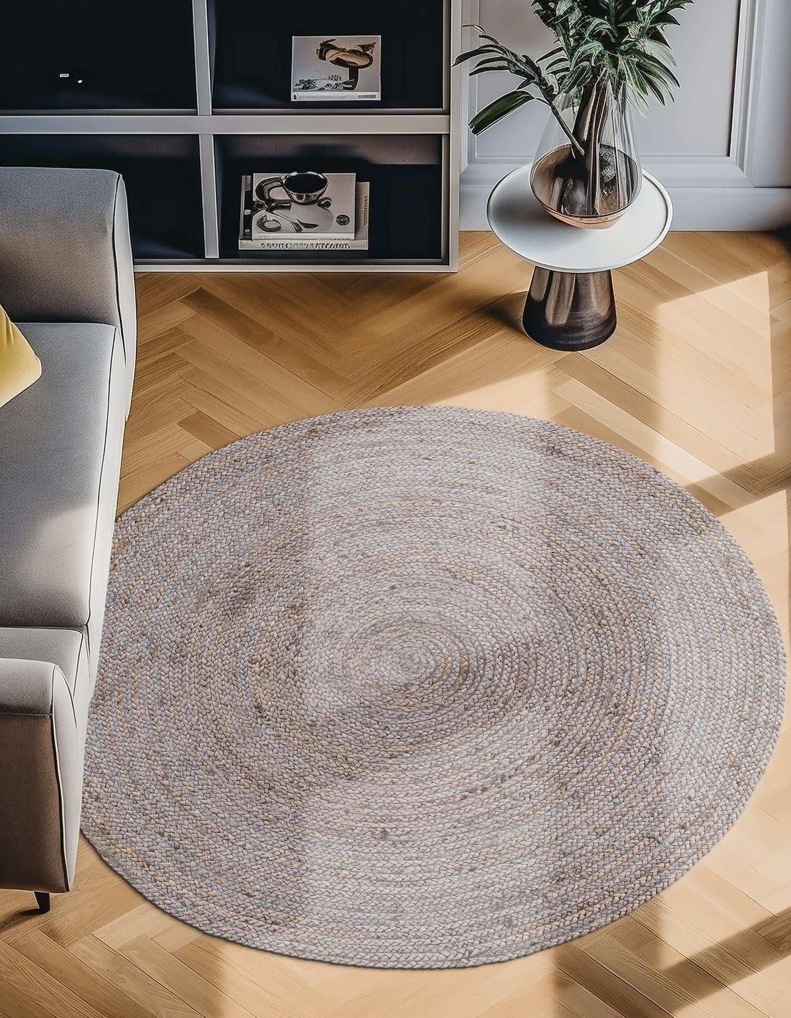 Gray 8' x 8' Hand Braided Jute Round Rug | Rugs.com