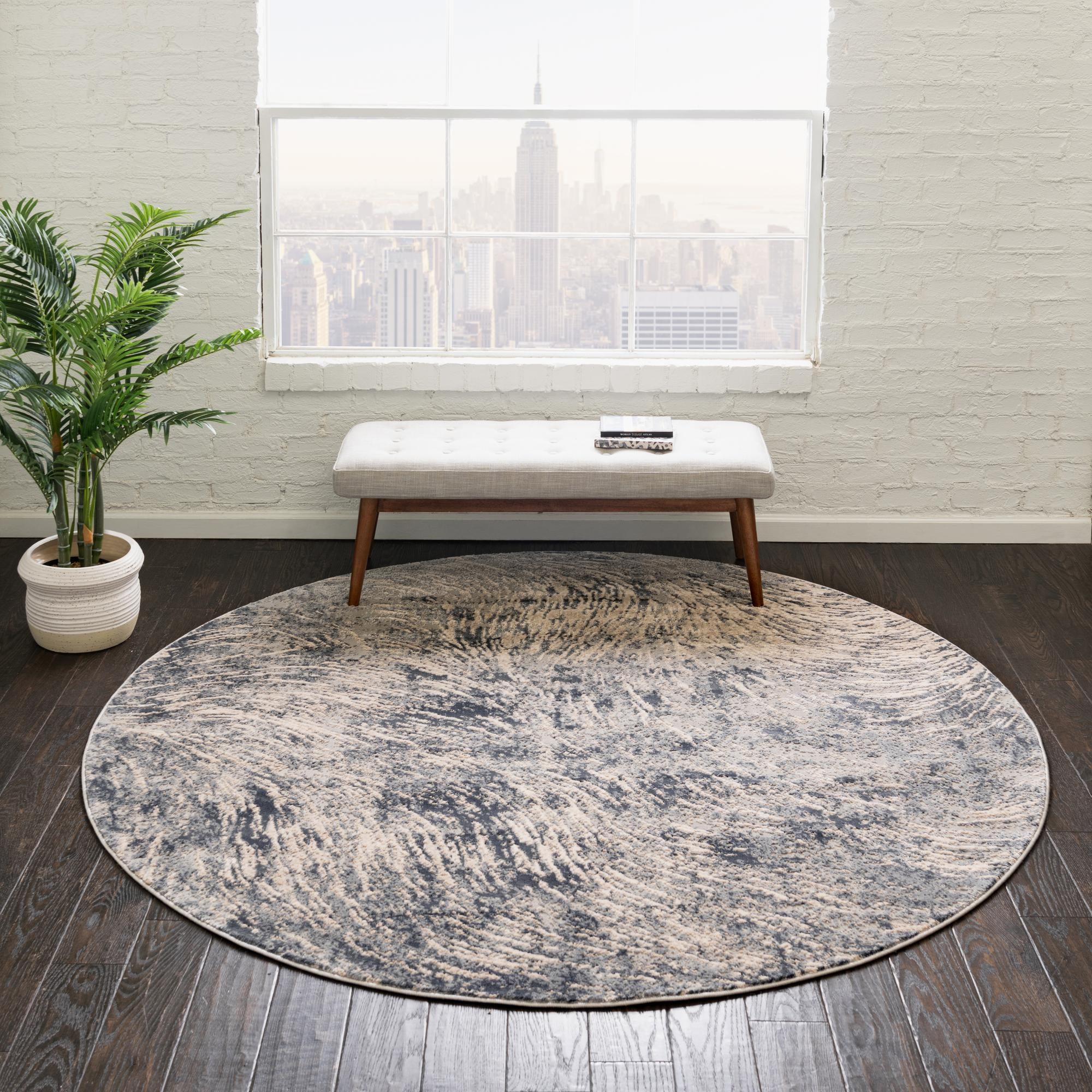 Gray 7' x 7' Oasis Round Rug | Rugs.com