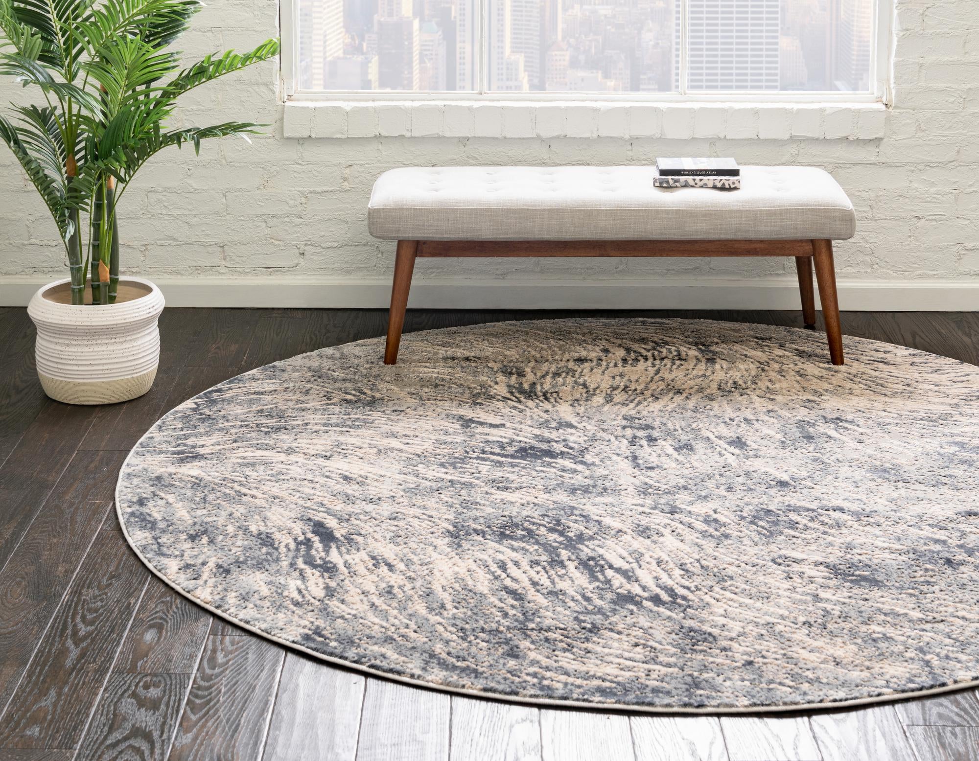 Gray 7' x 7' Oasis Round Rug | Rugs.com