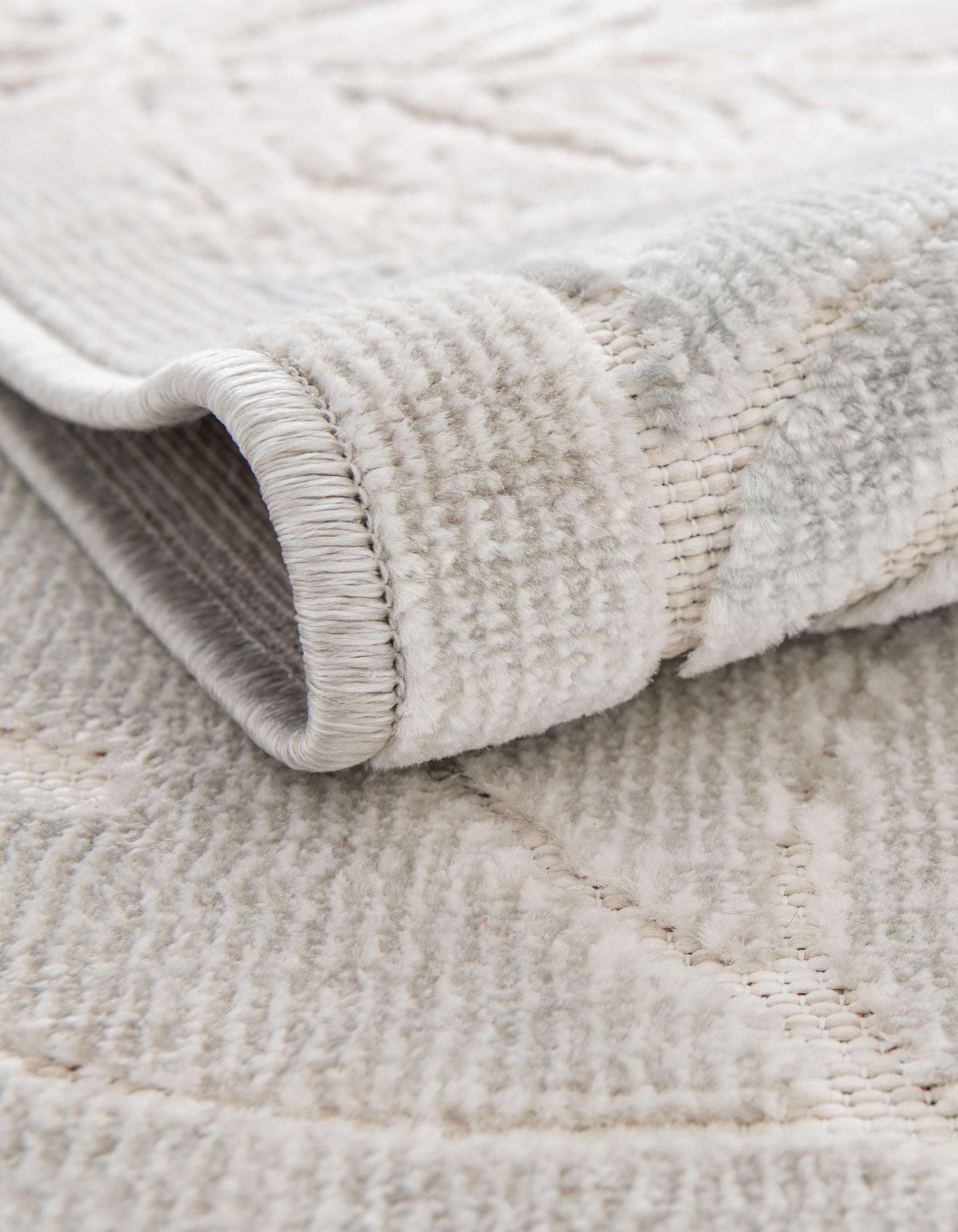 Gray 8' 2 x 8' 2 Botanical Indoor / Outdoor Round Rug | Rugs.com