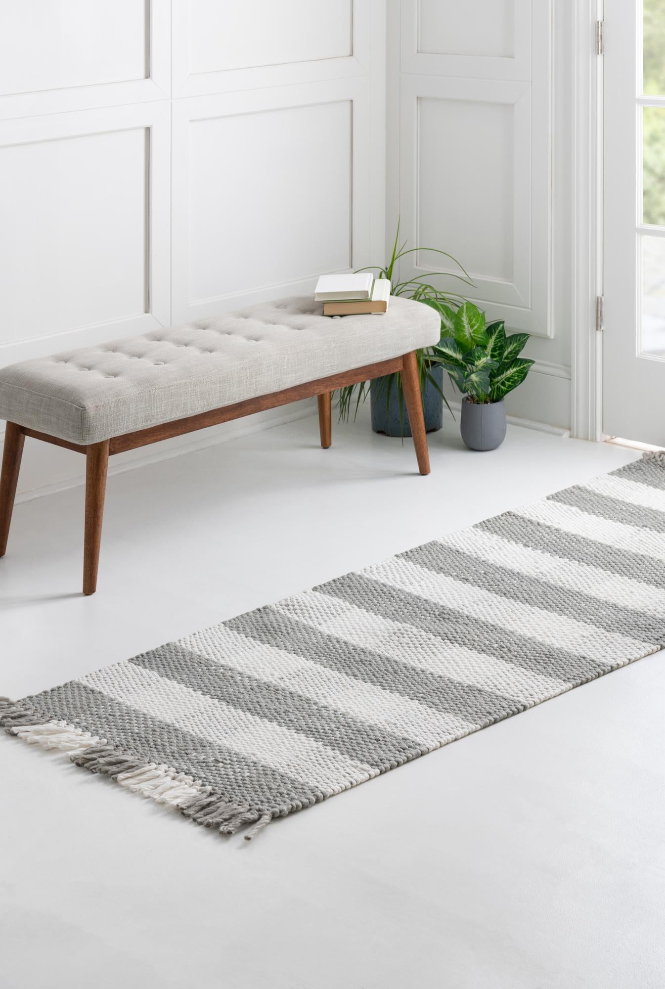 Gray 2' x 6' Eco Plaid Indoor Washable Indoor / Outdoor Runner Rug ...