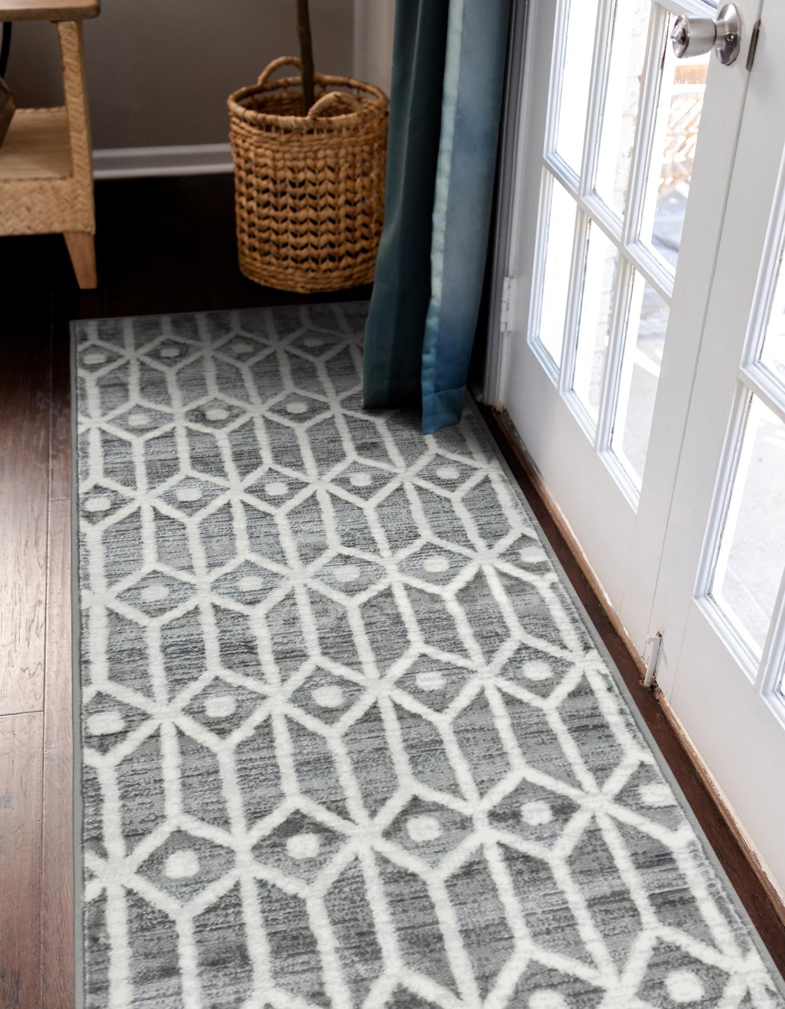 Gray 3' x 10' Lattice Trellis Runner Rug | Rugs.com