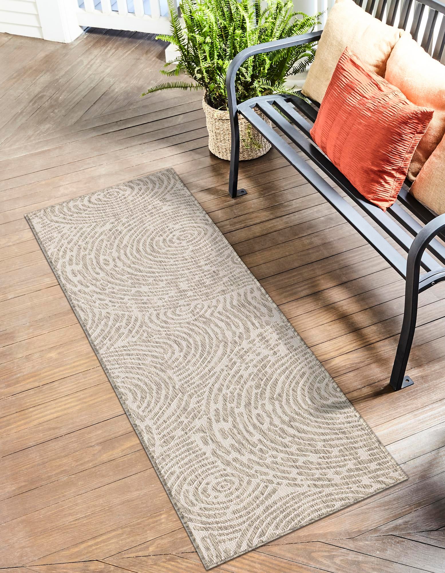 Gray 2' x 4' Modern Indoor / Outdoor Runner Rug | Rugs.com