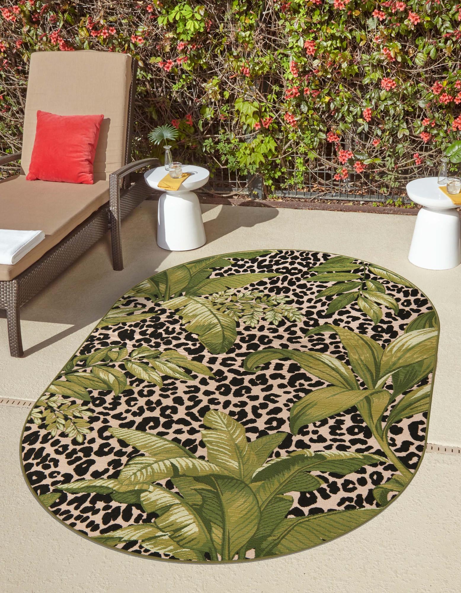 Green 7' 10 x 10' Botanical Indoor / Outdoor Oval Rug | Rugs.com
