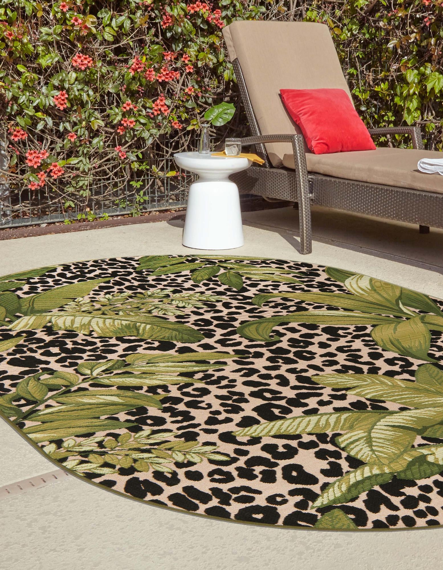 Green 5' 3 x 8' Botanical Indoor / Outdoor Oval Rug | Rugs.com