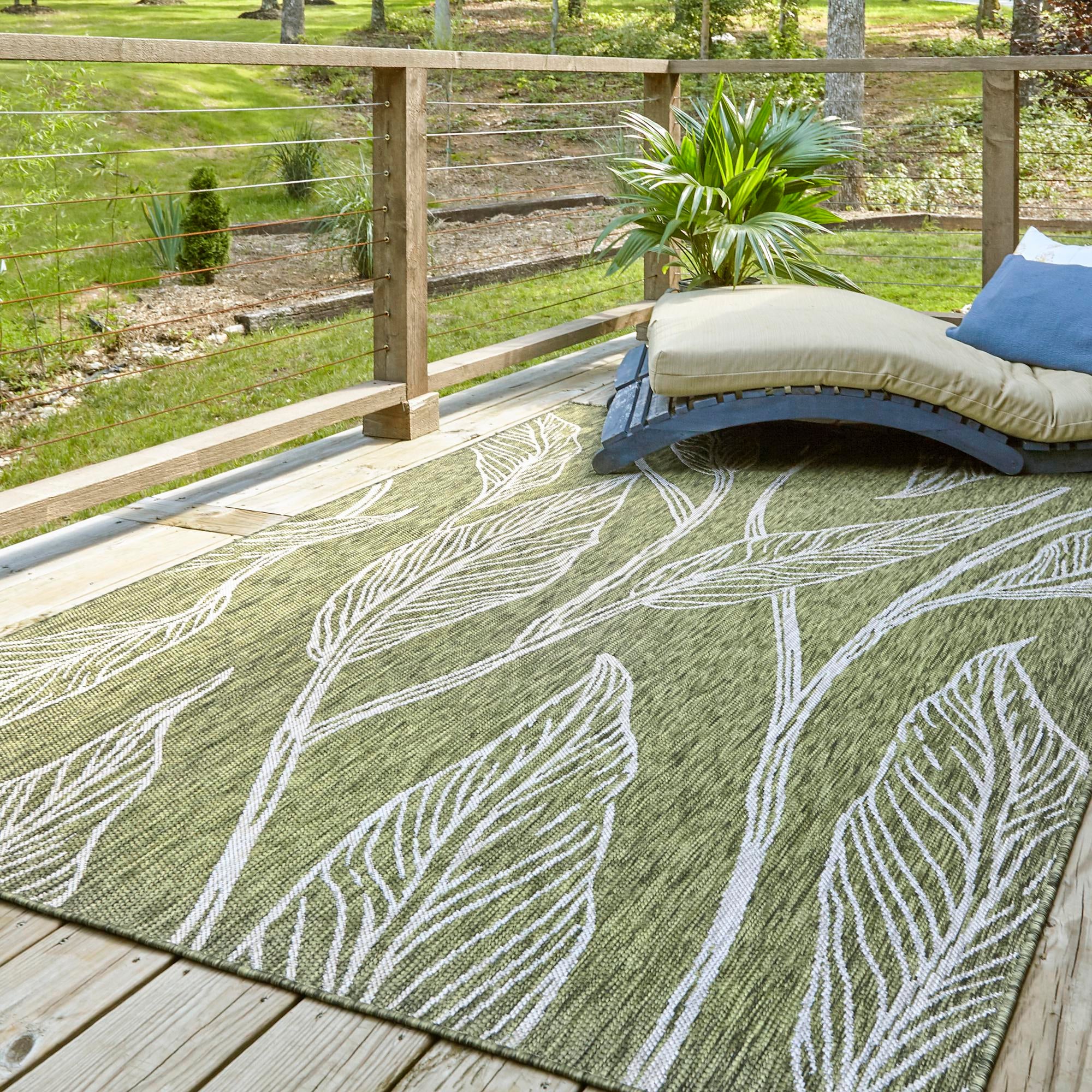 Green 5' 3 x 8' Botanical Indoor / Outdoor Rug | Rugs.com