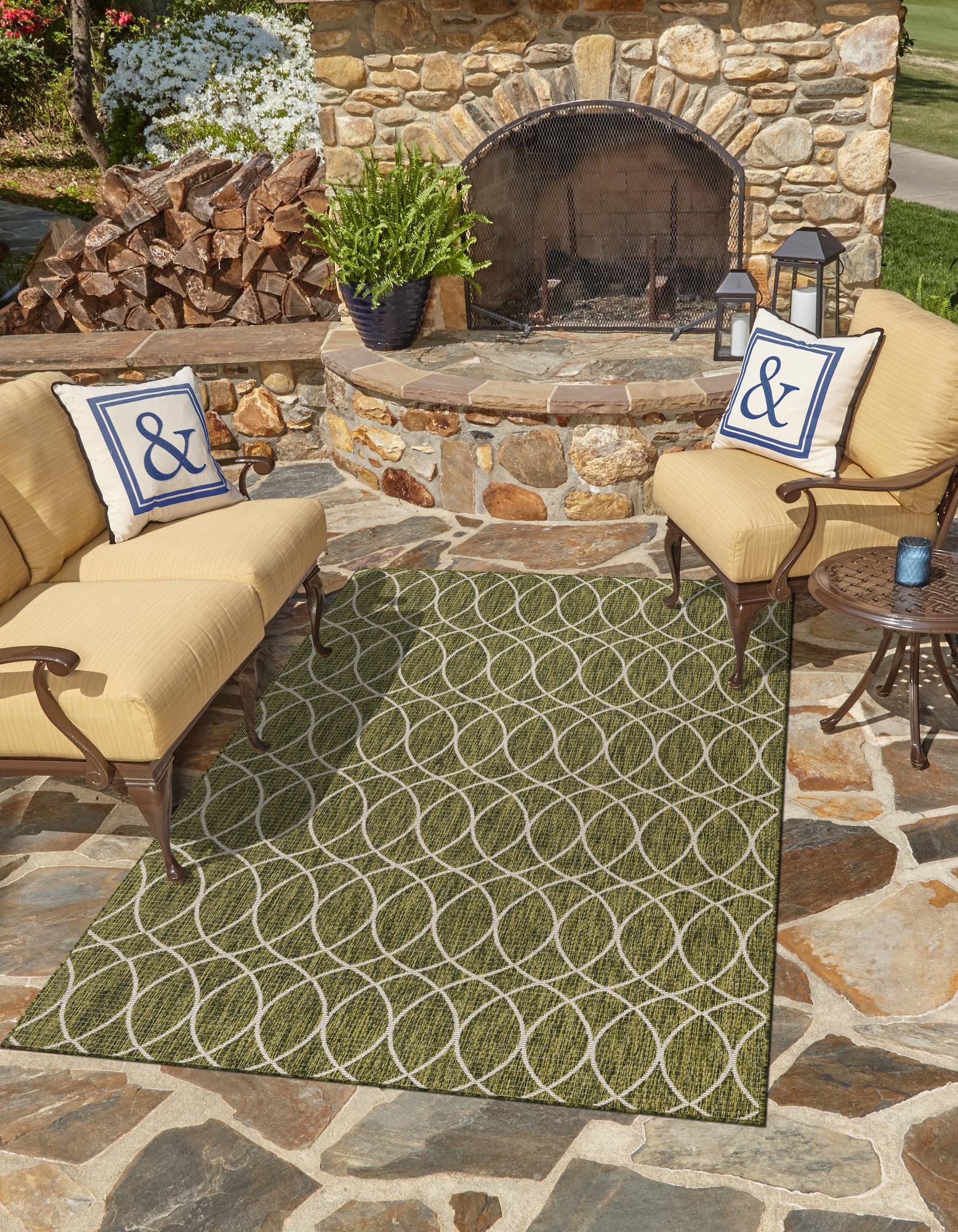 Green 9' x 12' Lattice Indoor / Outdoor Rug | Rugs.com
