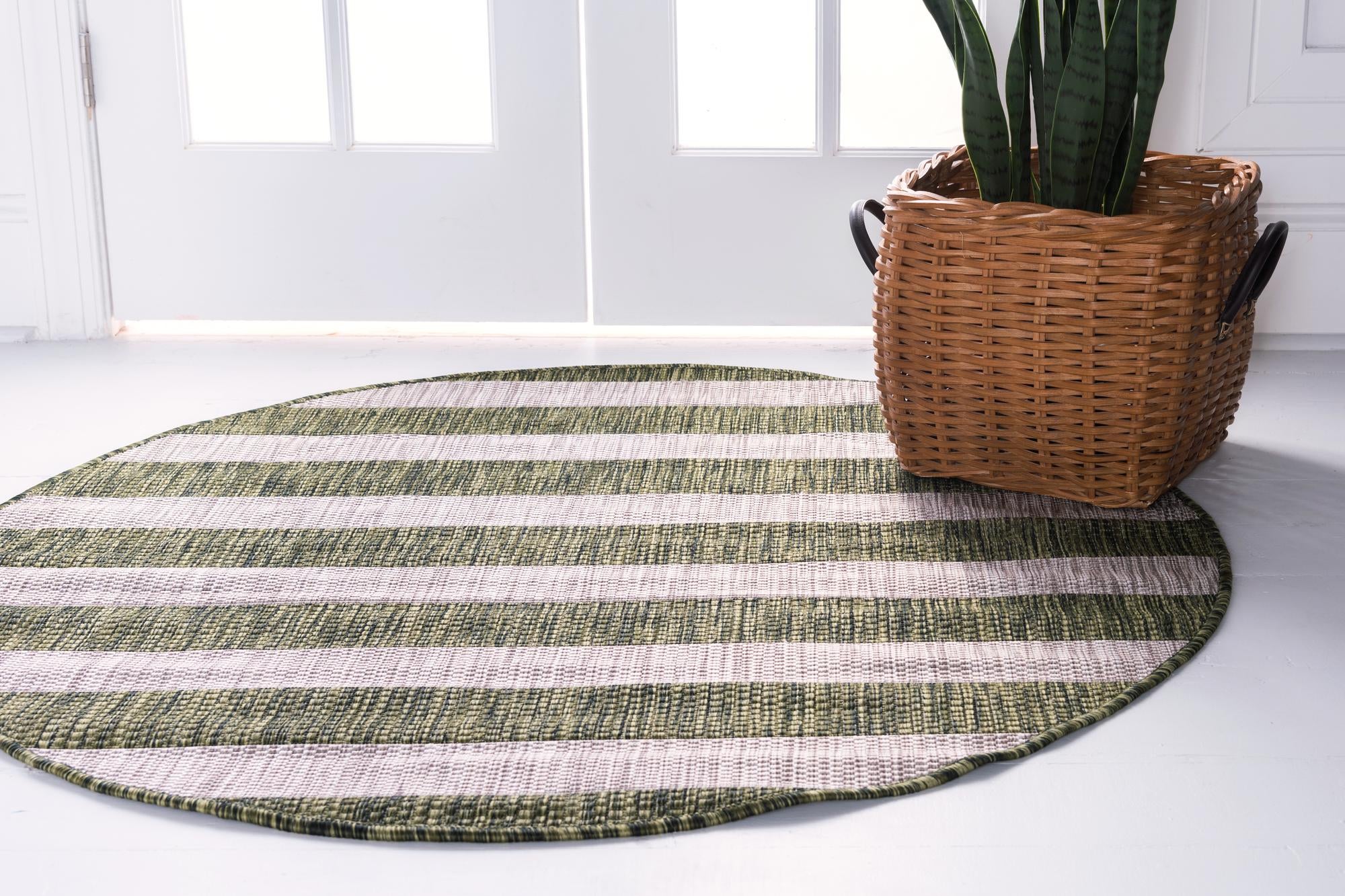 Green 10' x 10' Ribbon Indoor / Outdoor Round Rug | Rugs.com