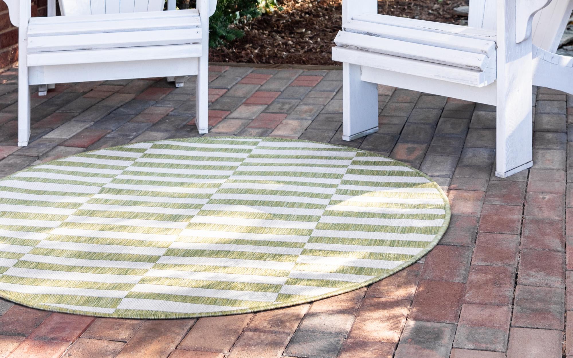 Green 5' 3 x 5' 3 Ribbon Indoor / Outdoor Round Rug | Rugs.com