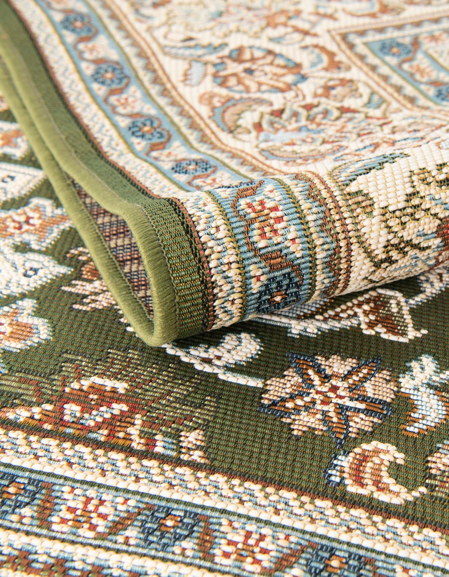 Green 10' x 10' Traditional Indoor / Outdoor Round Rug | Rugs.com