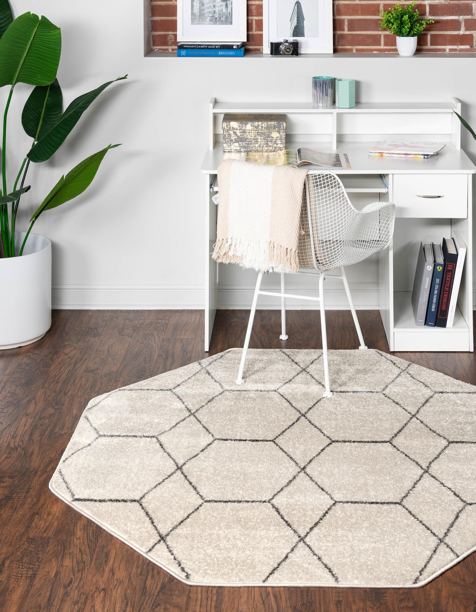 Ivory 5' x 5' Lattice Frieze Octagon Rug | Rugs.com