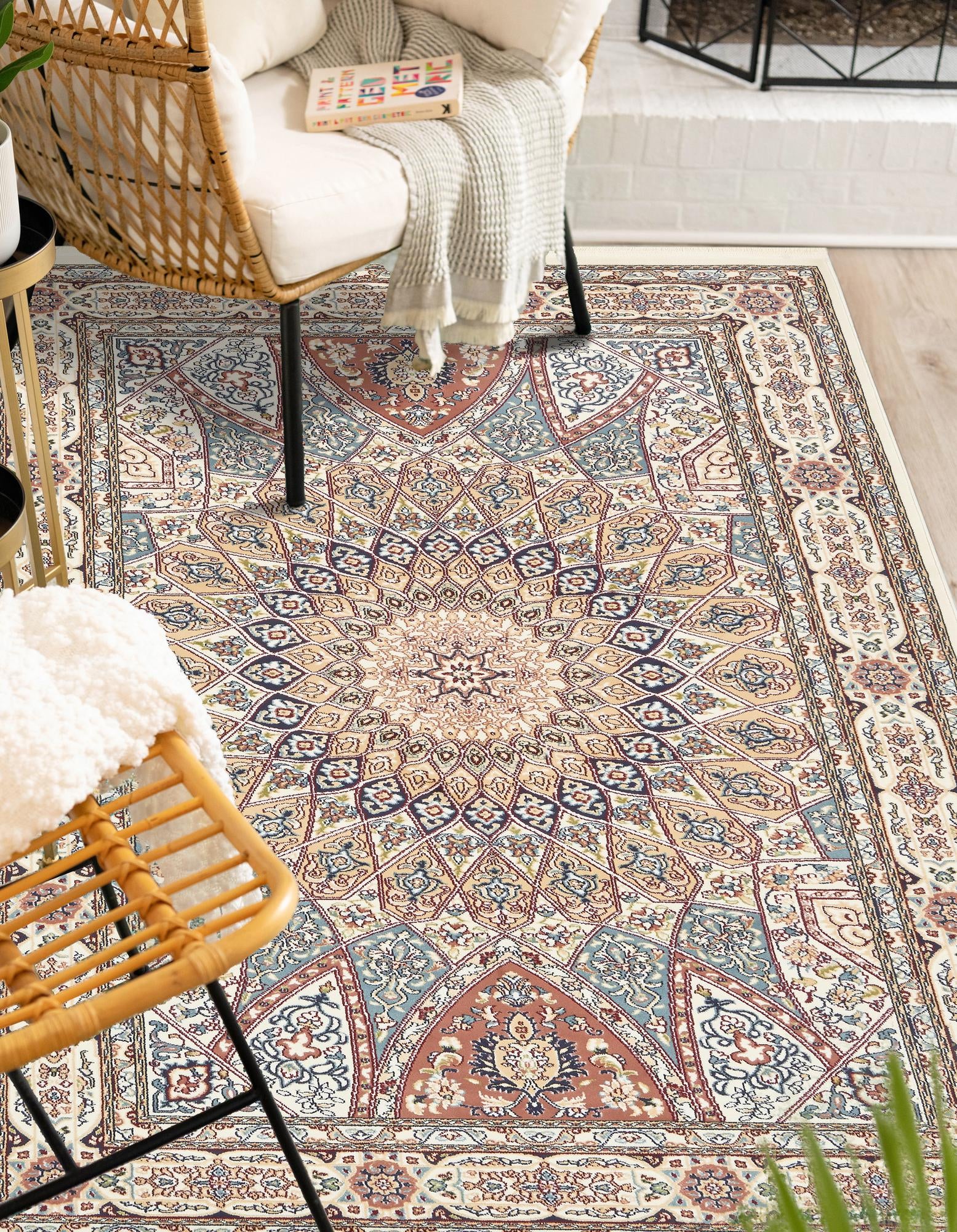 Ivory 3' x 5' Nain Design Rug | Rugs.com