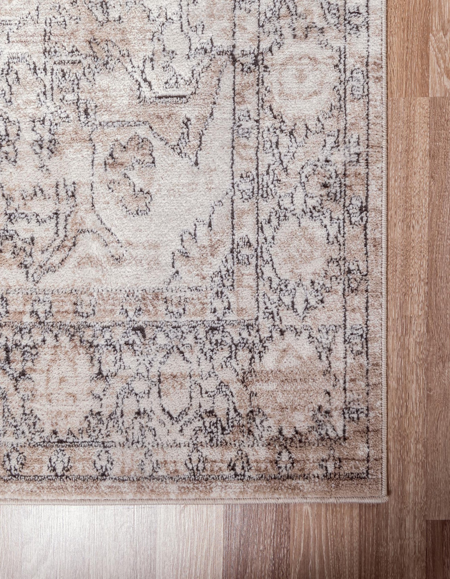 Ivory 5' 3 x 8' Oregon Rug | Rugs.com