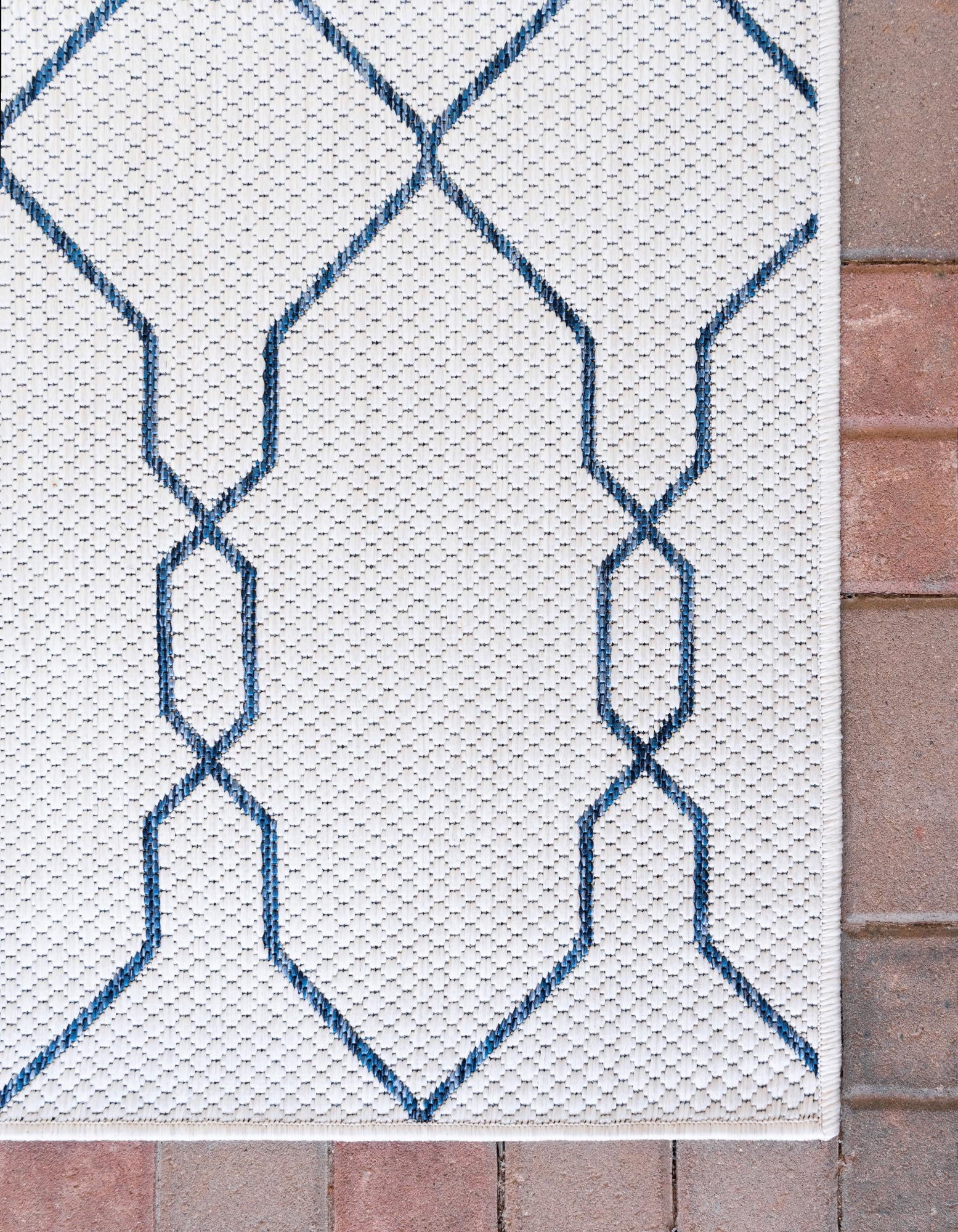 Ivory 9' x 12' 2 Lattice Indoor / Outdoor Rug | Rugs.com