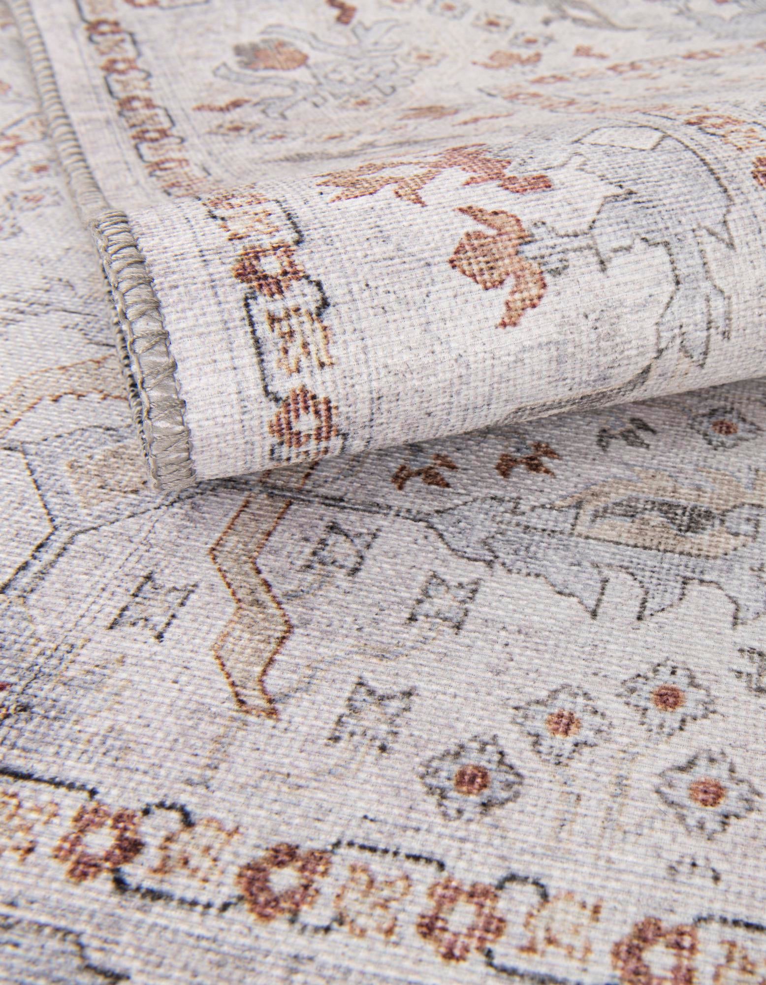 Ivory 4' 1 x 6' 1 Timeless Rug | Rugs.com