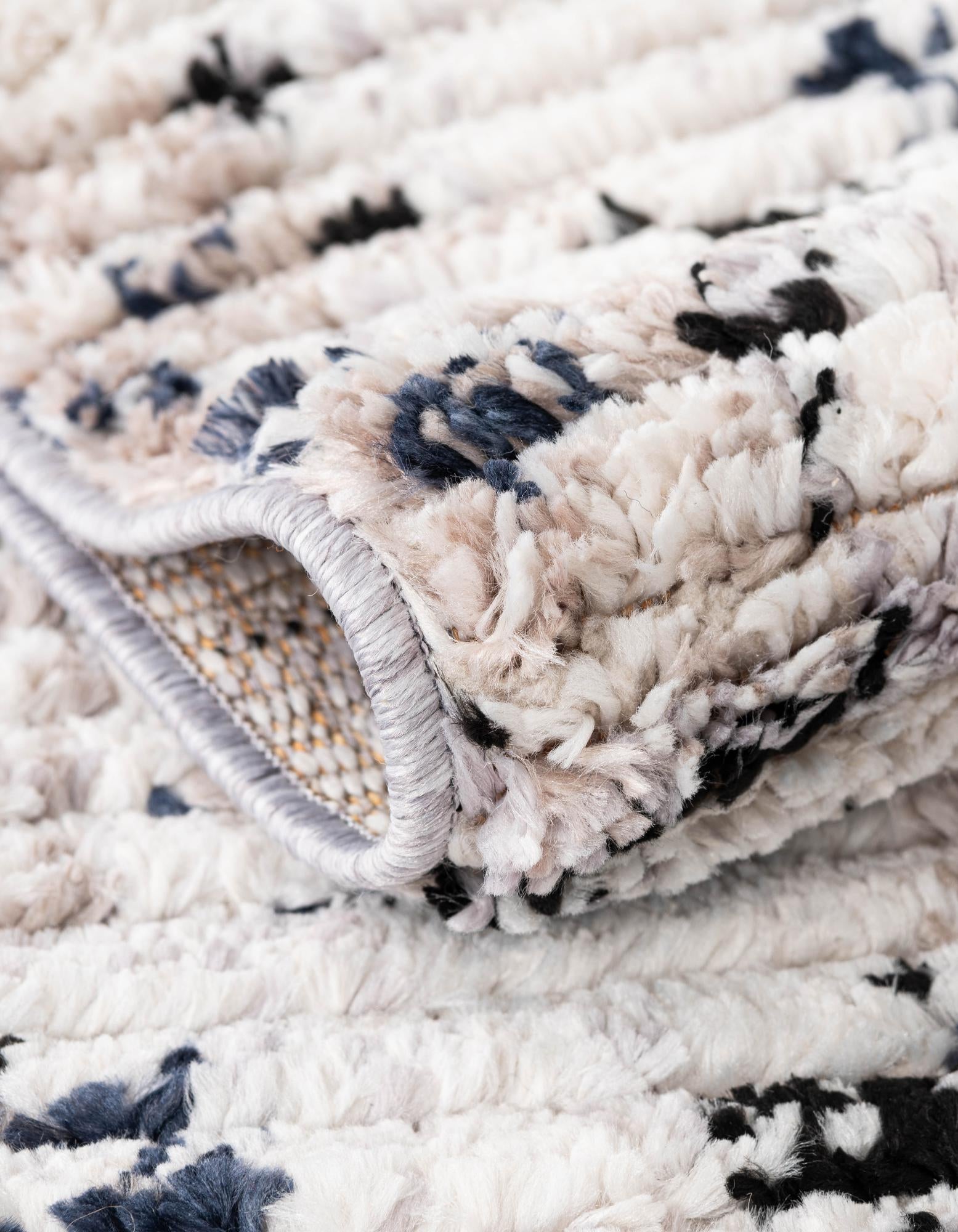 Ivory 8' x 10' Tucson Rug | Rugs.com