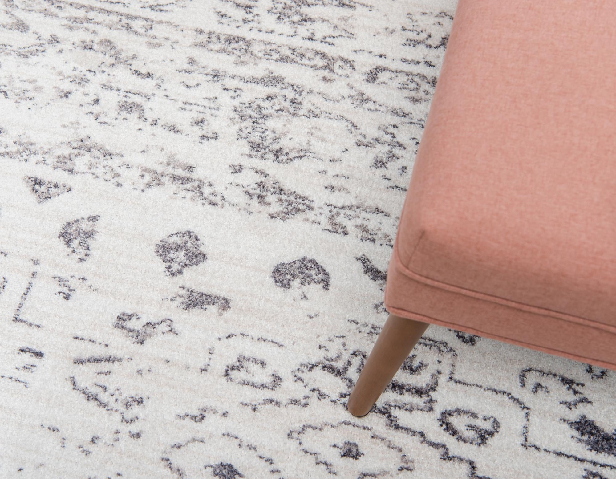 Ivory 8' x 10' Vega Rug | Rugs.com