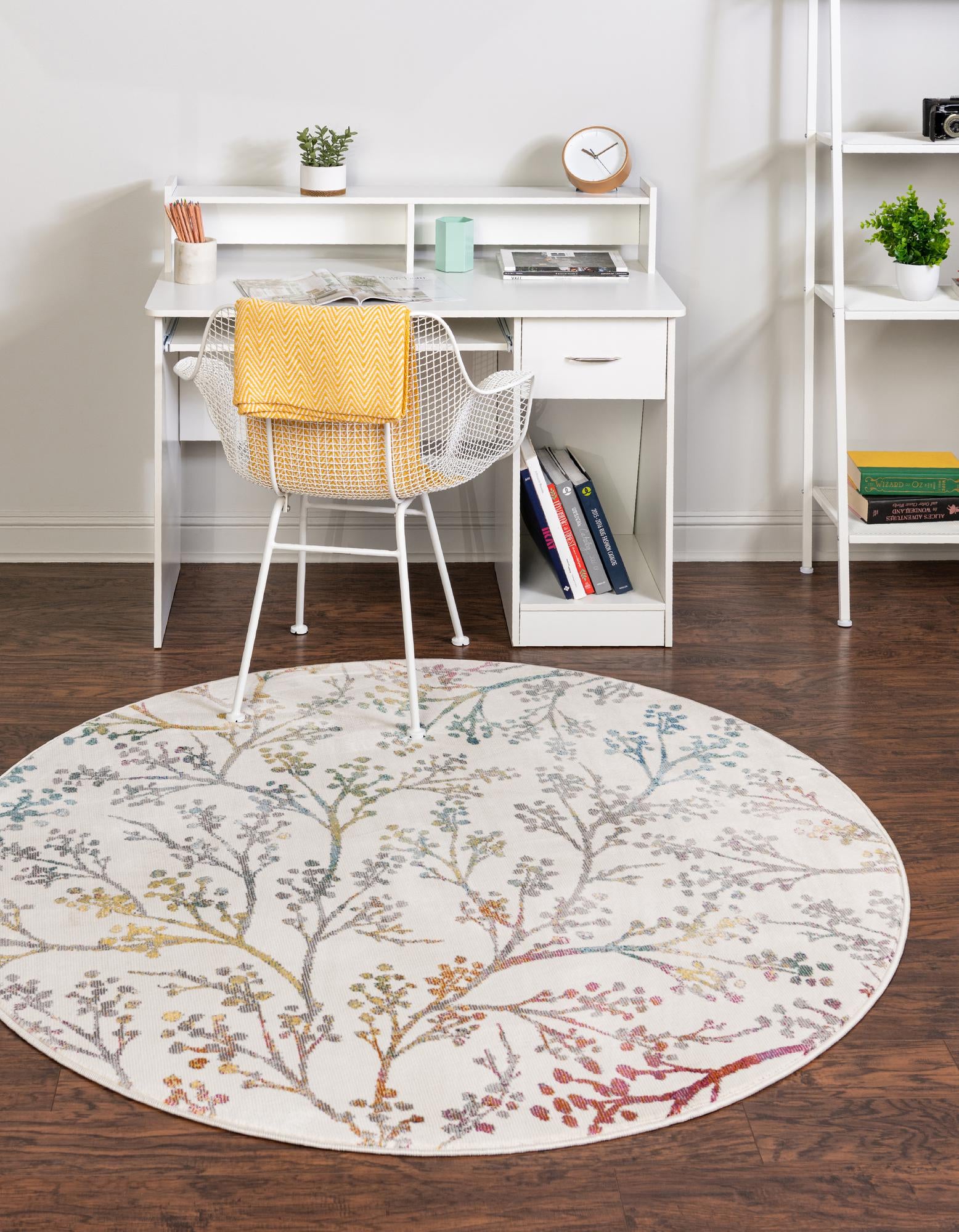 Ivory 7' x 7' Blossom Round Rug | Rugs.com