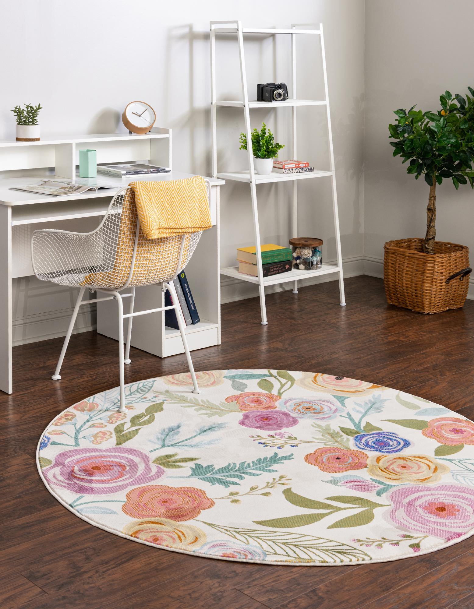 Ivory 10' x 10' Blossom Round Rug | Rugs.com