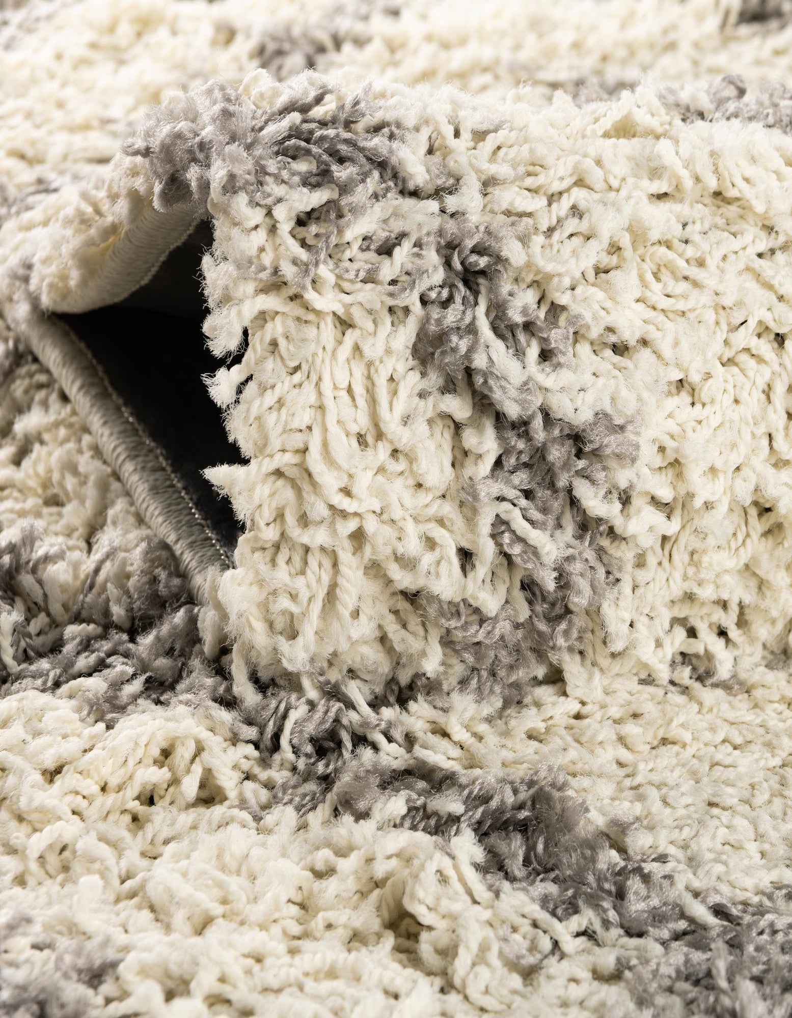 Ivory 3' 3 x 3' 3 Lattice Shag Round Rug | Rugs.com