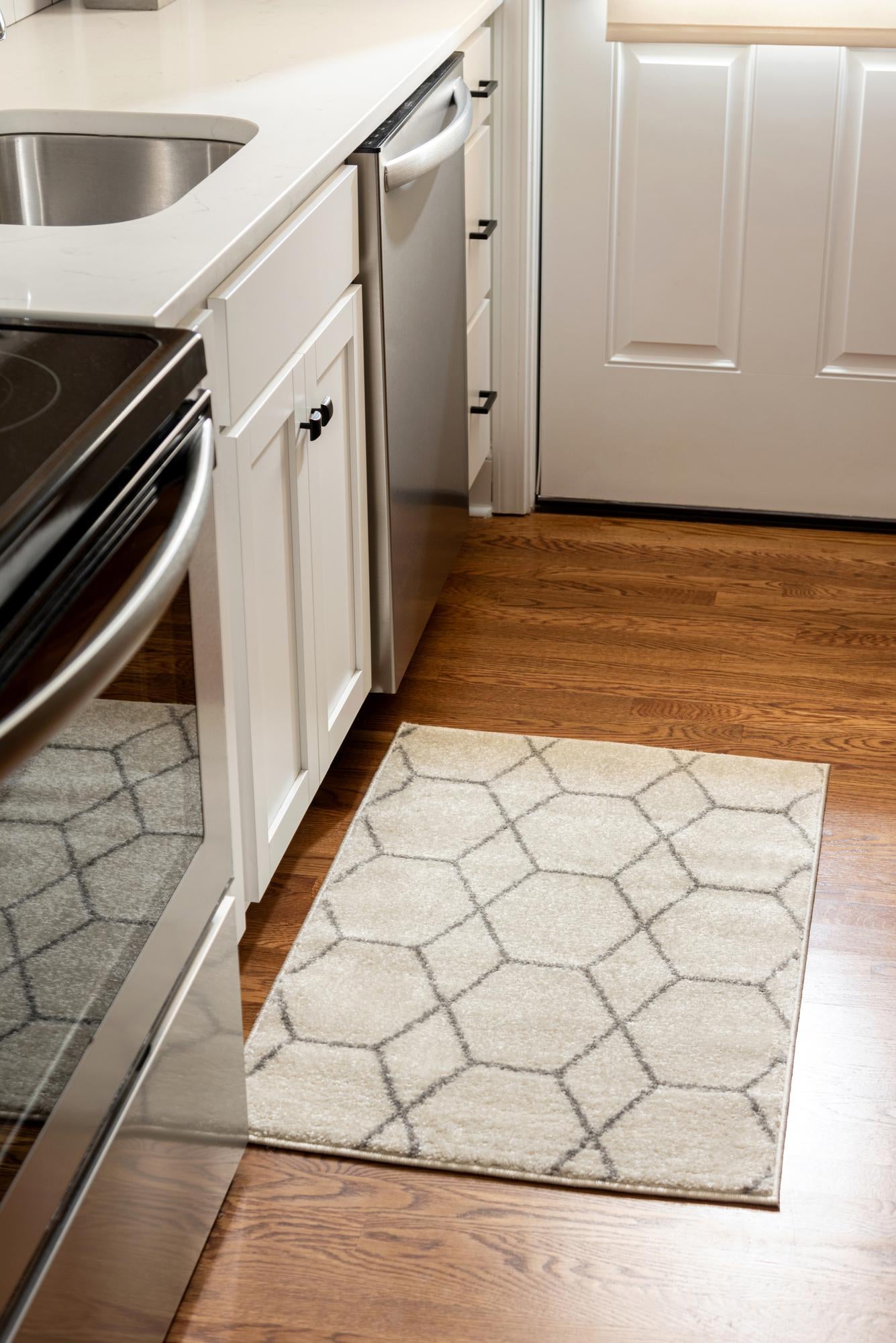 Ivory 2' x 13' Lattice Frieze Runner Rug | Rugs.com