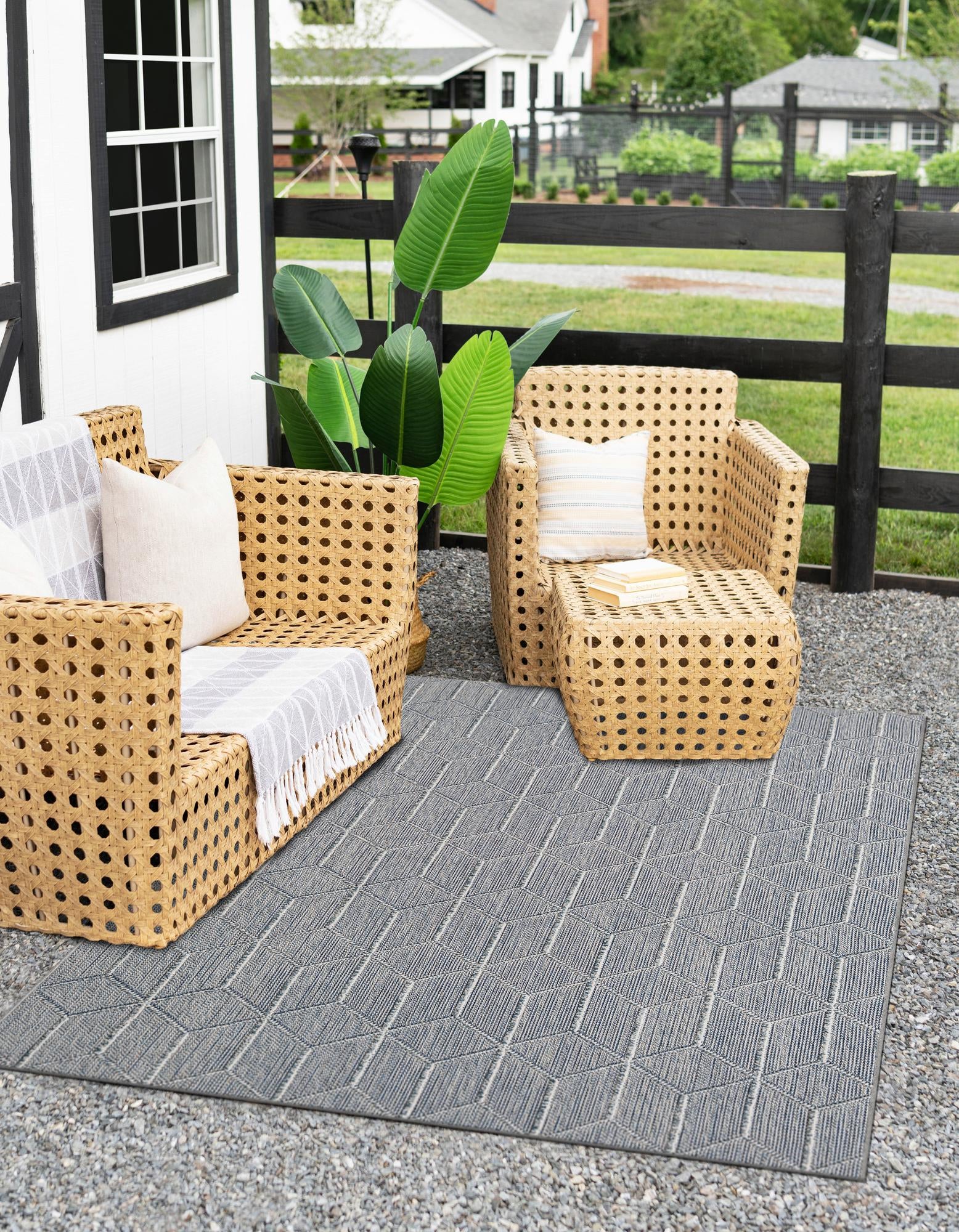 Light Blue 9' x 12' Lattice Indoor / Outdoor Rug | Rugs.com