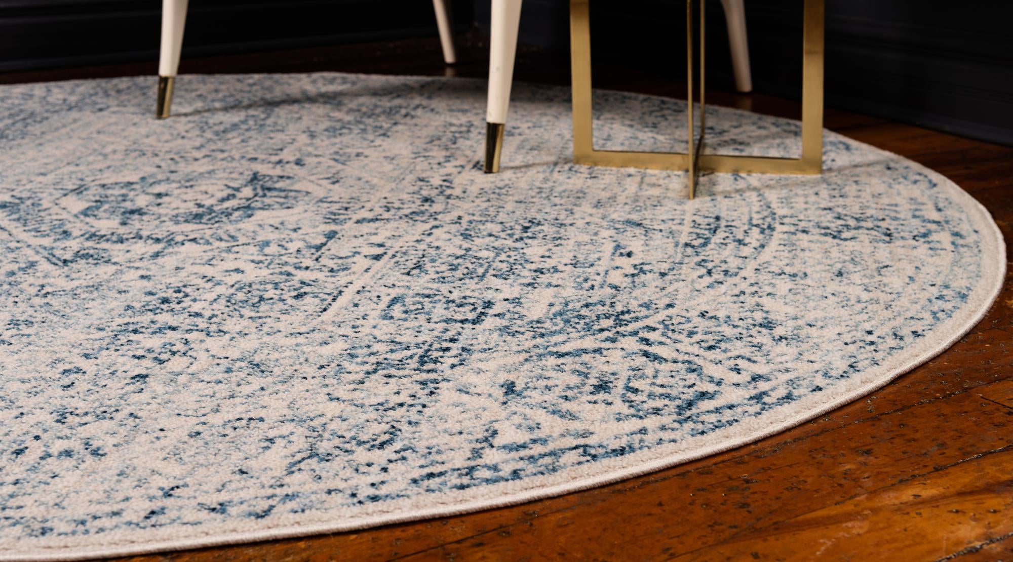 Light Blue 3' 3 x 3' 3 Williamsburg Round Rug | Rugs.com