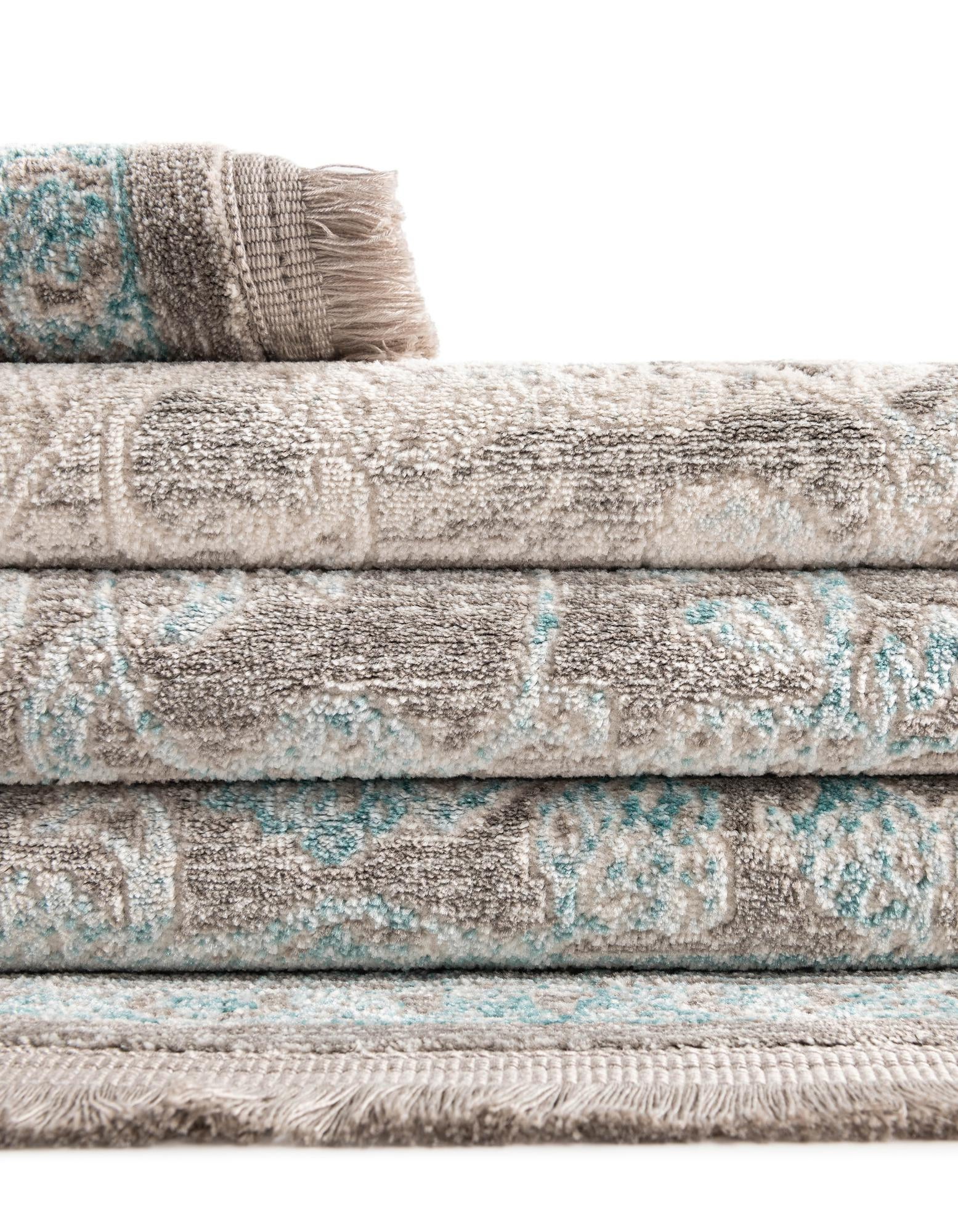 Light Blue 2' 7 x 10' Modern Classical Runner Rug | Rugs.com
