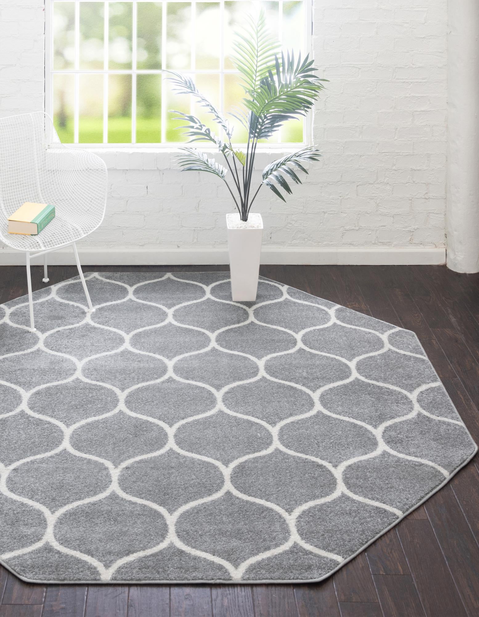 Dark Gray 7' 10 x 7' 10 Lattice Frieze Octagon Rug | Rugs.com
