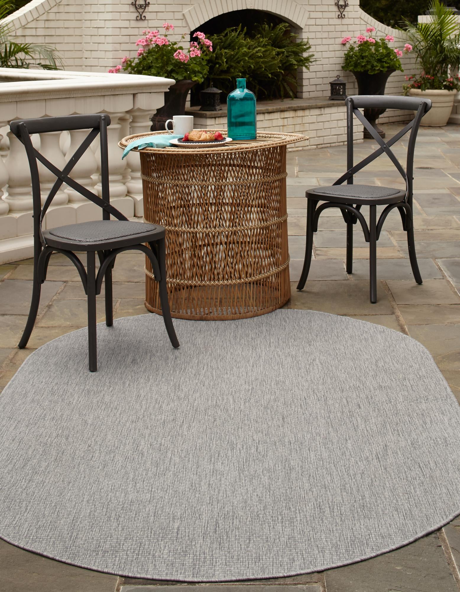 Light Gray 5' 3 x 8' Solid Indoor / Outdoor Oval Rug | Rugs.com