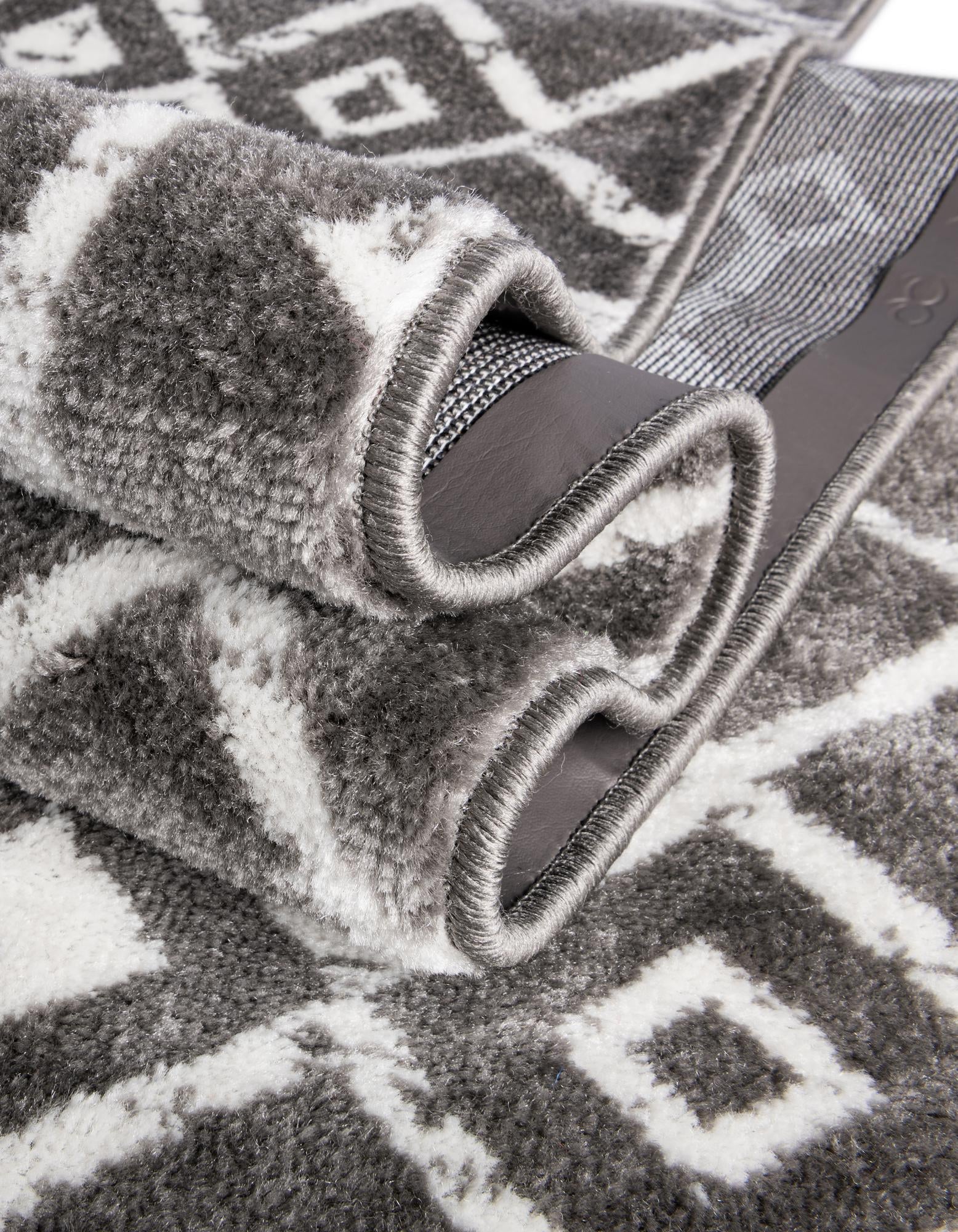 Light Gray 8' x 10' Kasbah Trellis Rug | Rugs.com