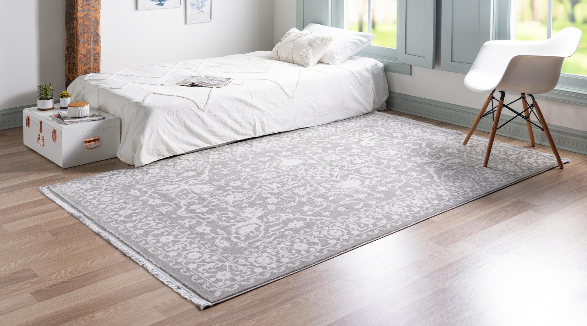 Light Gray 5' x 8' Modern Classical Rug | Rugs.com