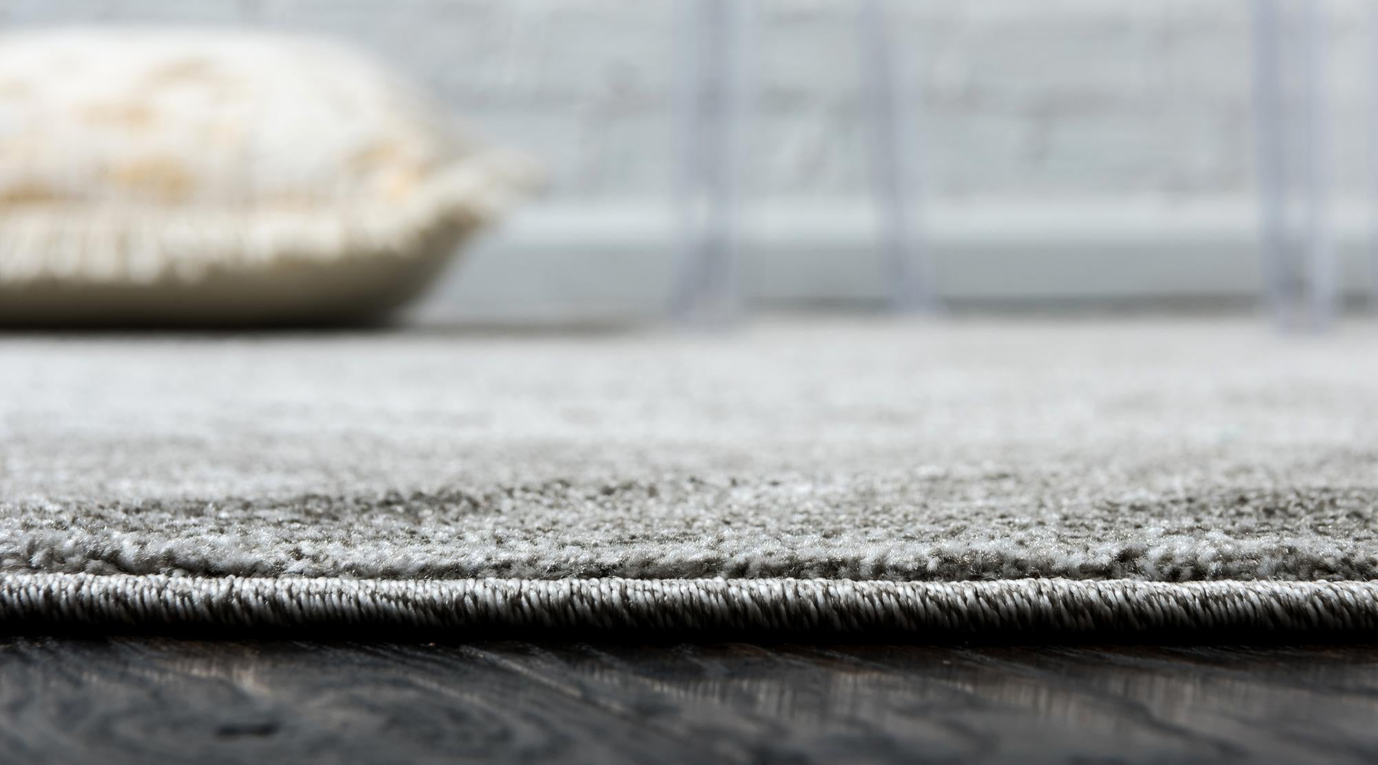 Light Gray 3' 3 x 3' 3 Miranda Round Rug | Rugs.com