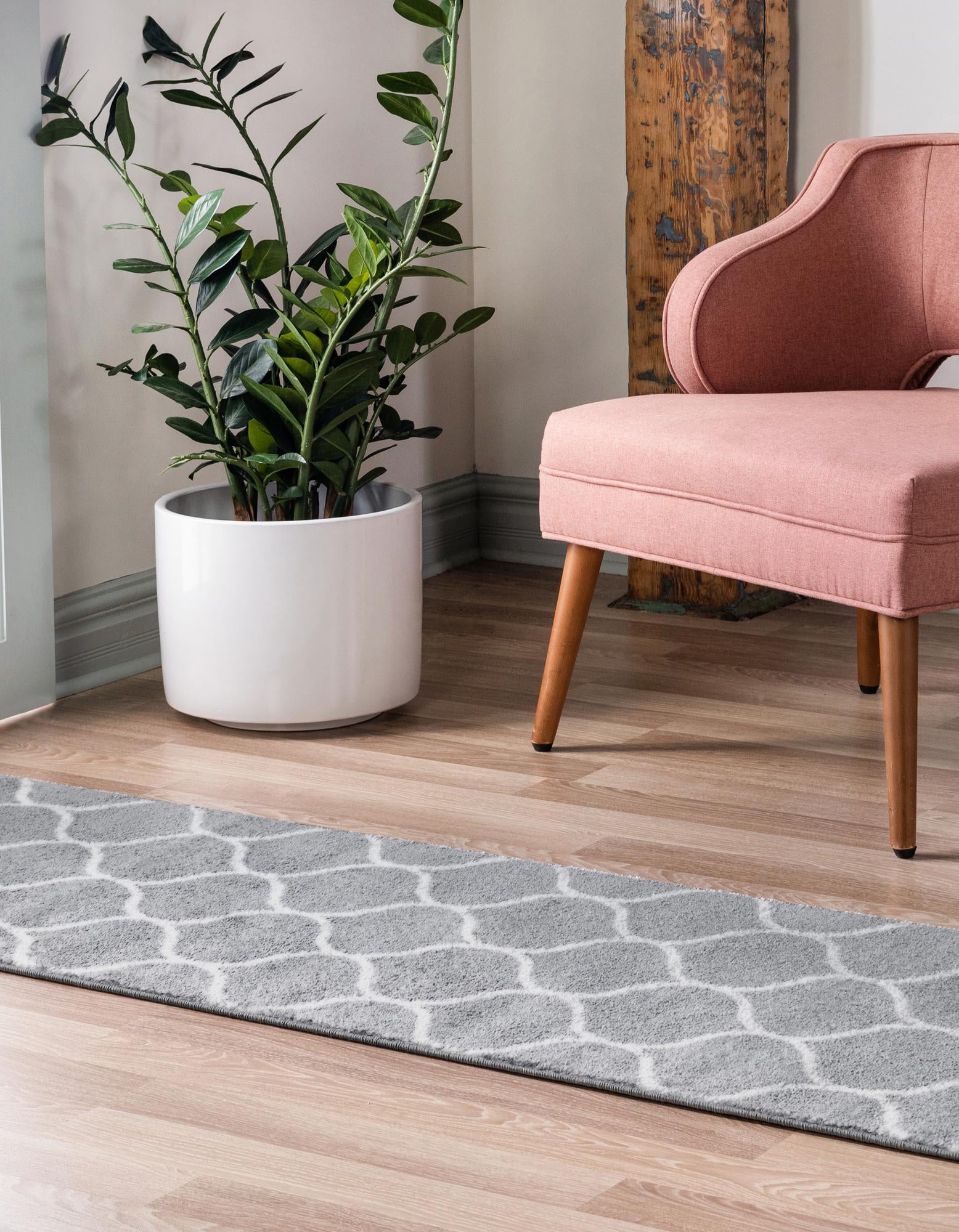 Light Gray 2' x 13' Lattice Frieze Runner Rug | Rugs.com