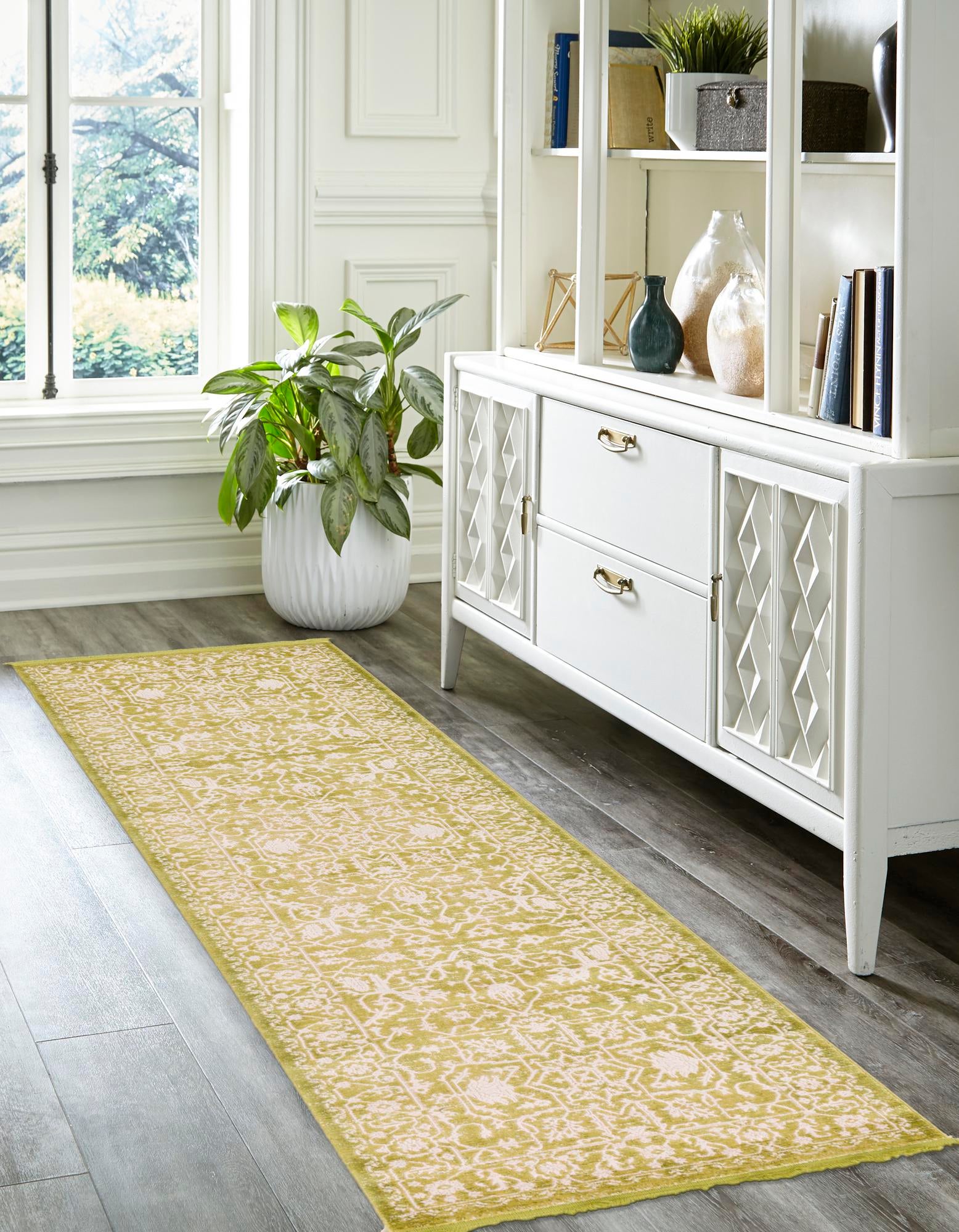 Light Green 2' 7 x 10' Modern Classical Runner Rug | Rugs.com