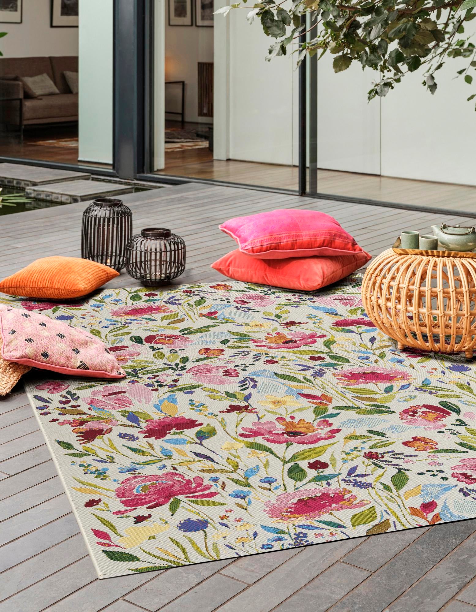 Multicolor 4' x 6' Botanical Indoor / Outdoor Rug | Rugs.com