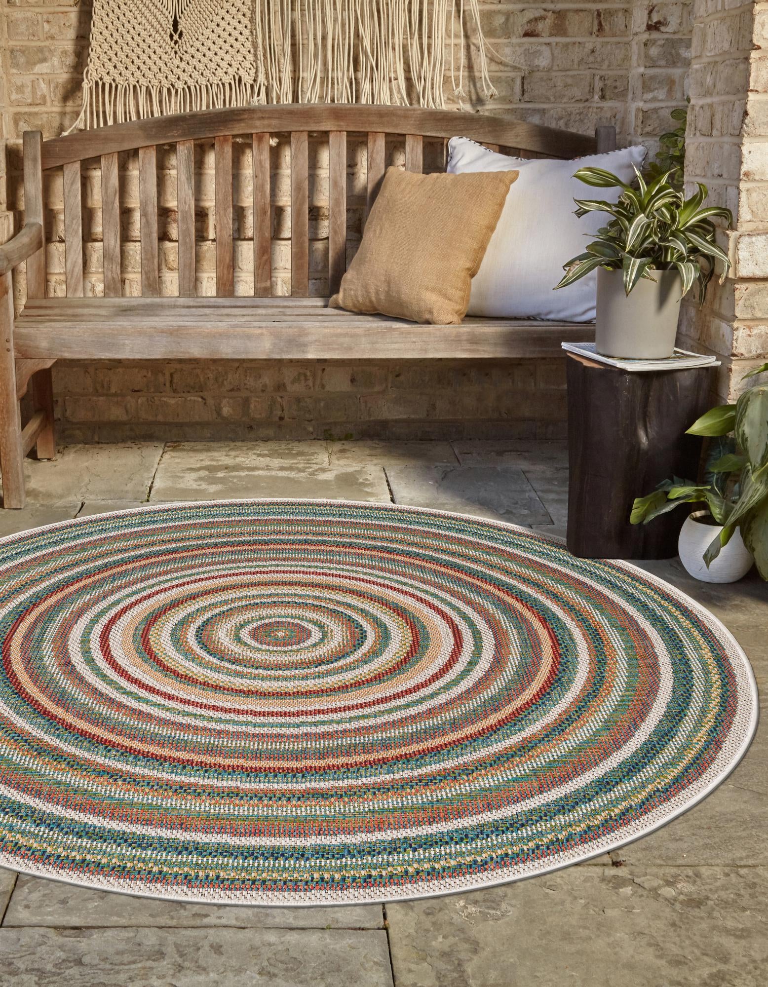 Multicolor 7' x 7' Baja Indoor / Outdoor Round Rug | Rugs.com