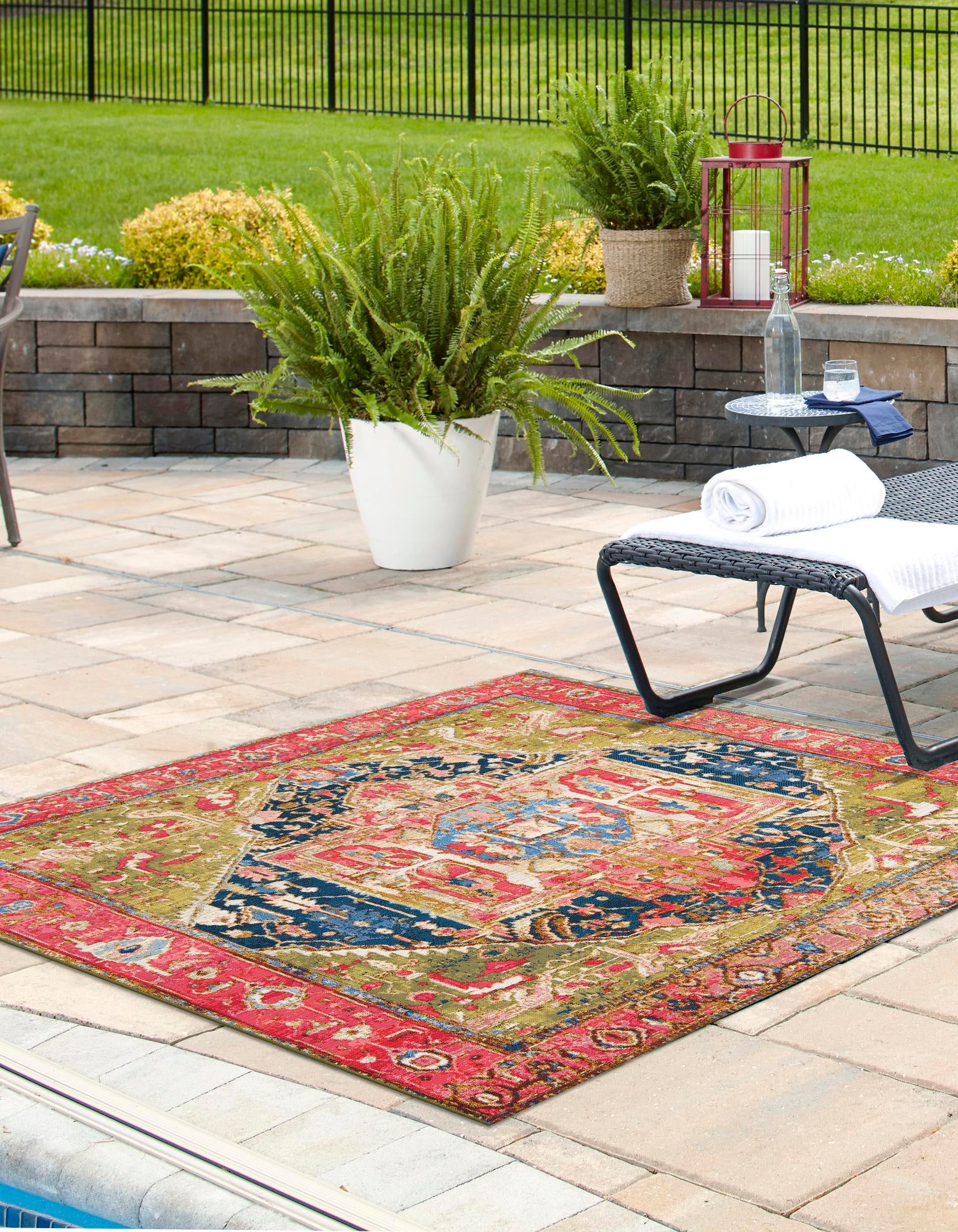 Multicolor 6' x 6' Traditional Indoor / Outdoor Square Rug | Rugs.com