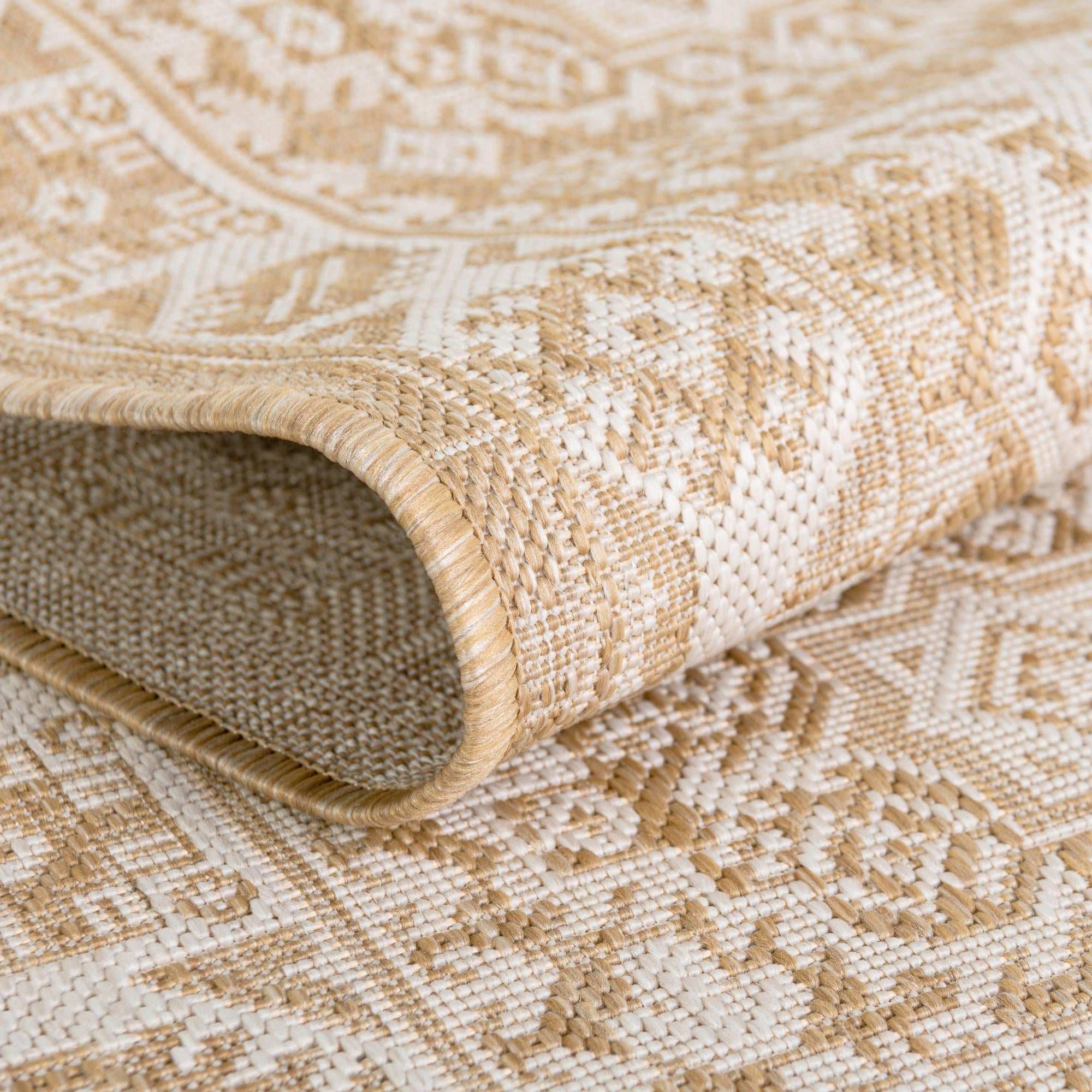 Natural 7' 10 x 7' 10 Aztec Indoor / Outdoor Octagon Rug | Rugs.com