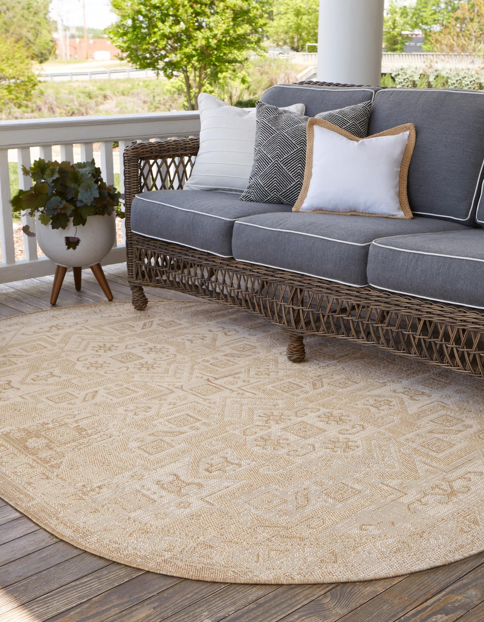 Natural 3' x 5' 3 Aztec Indoor / Outdoor Oval Rug | Rugs.com